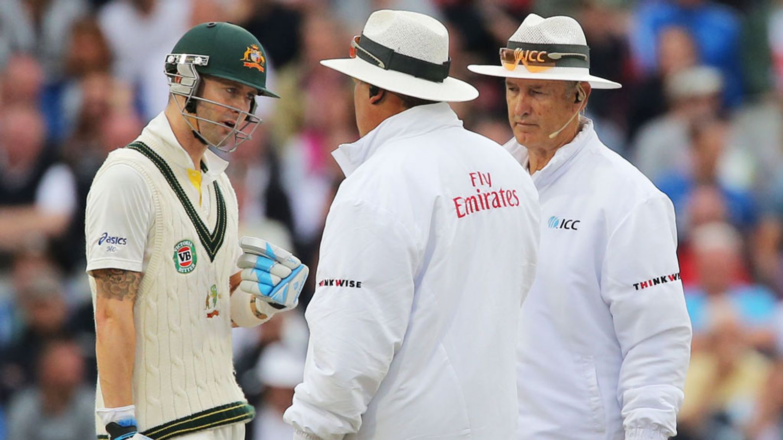 Third Ashes Test: Umpires defend decision to take players off for bad ...