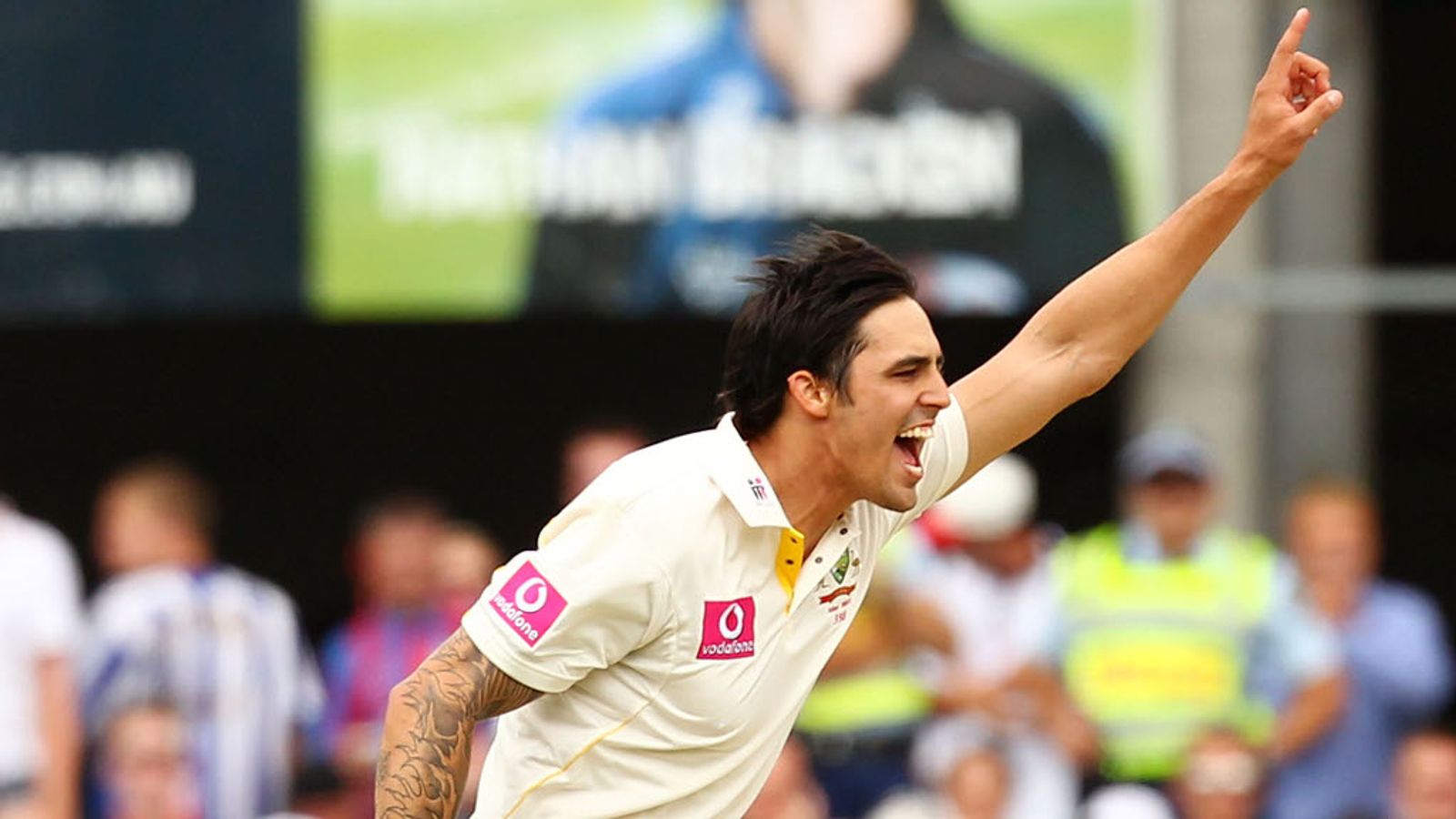 Mitchell Johnson determined to return to Australia's Test side ...