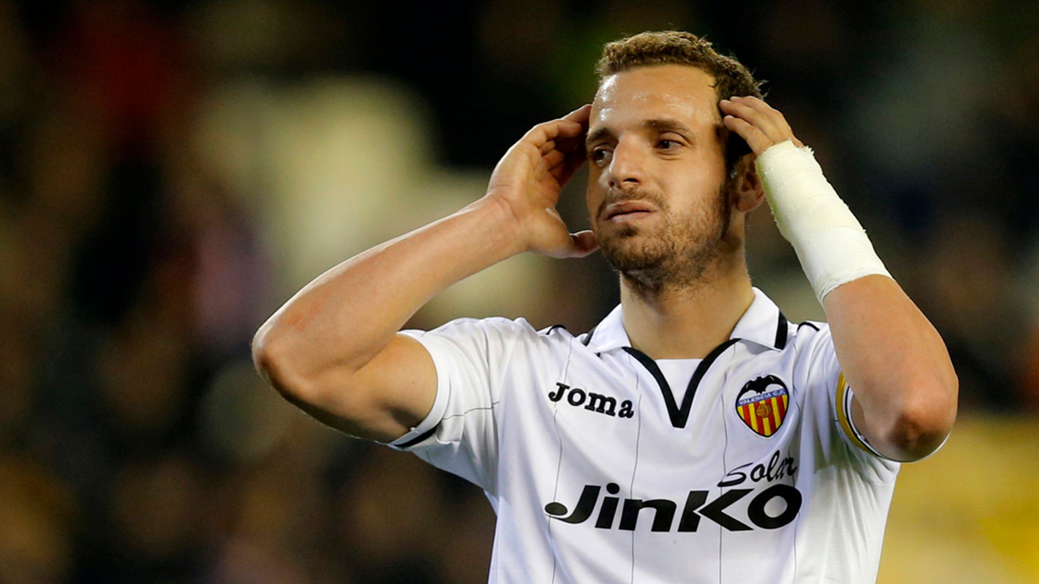 Transfer news: Roberto Soldado blasts Valencia president ahead of ...