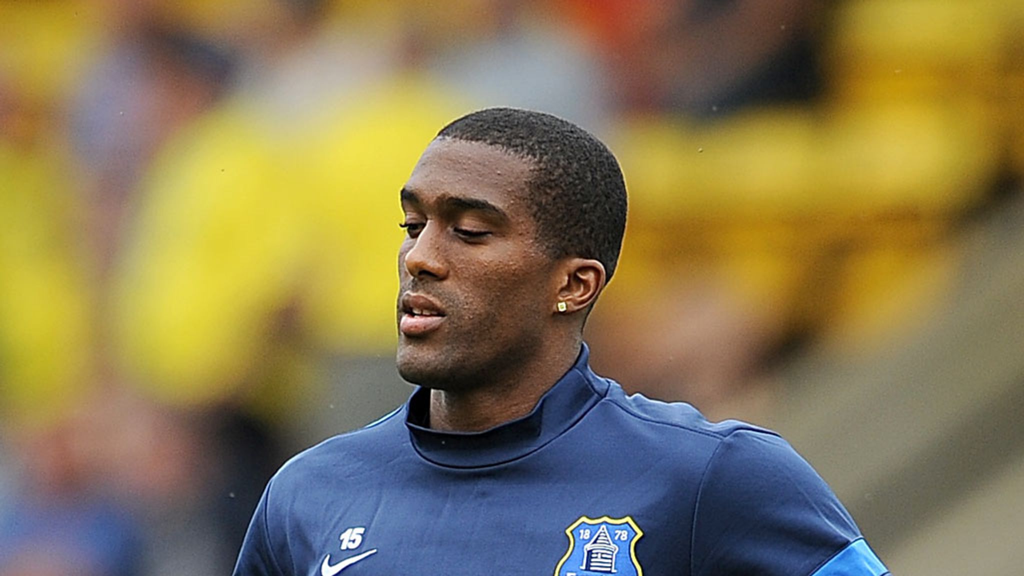 Premier League: Everton defender Sylvain Distin expects to sign a new ...