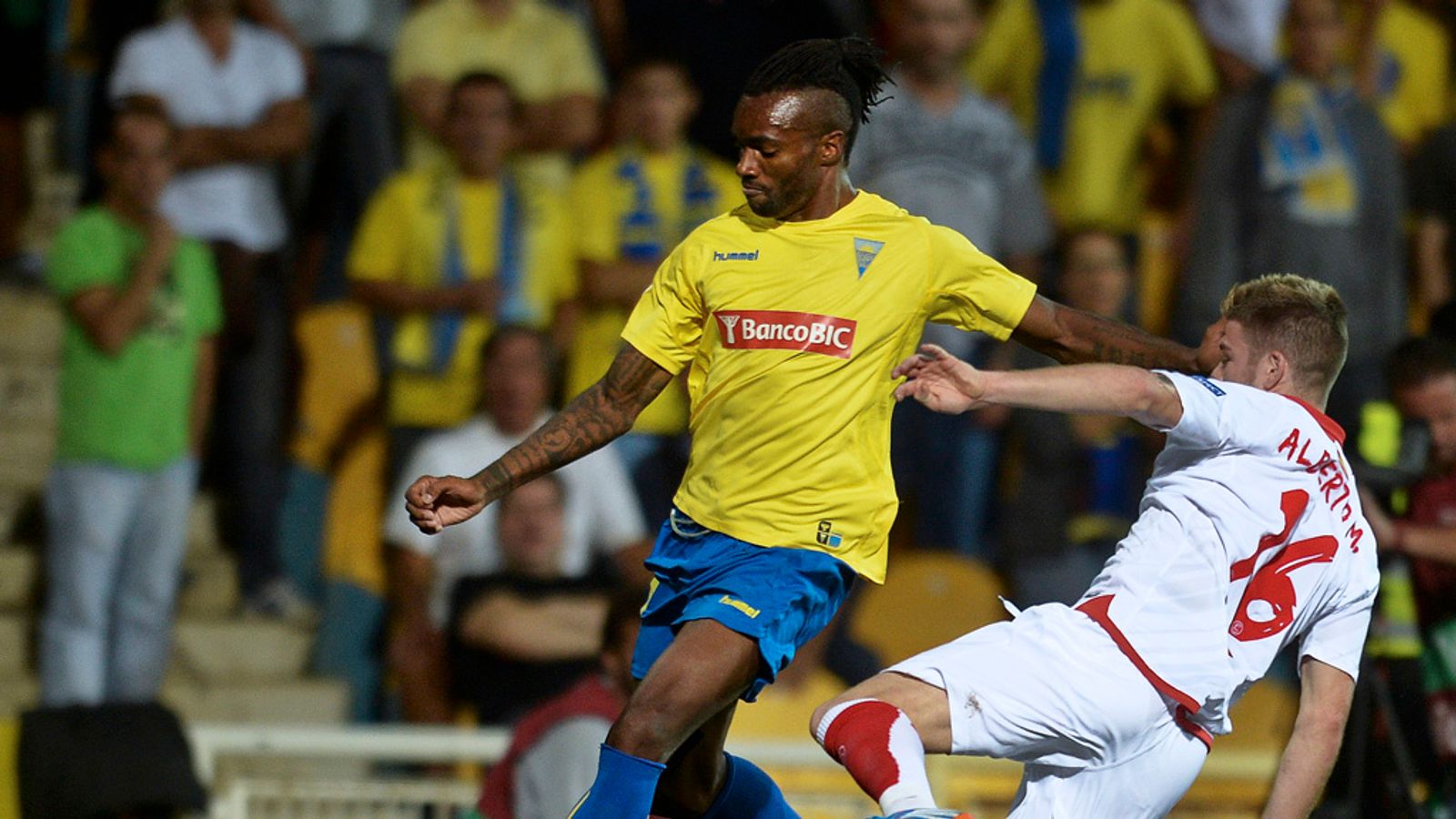 Sevilla edge out Estoril | Football News | Sky Sports