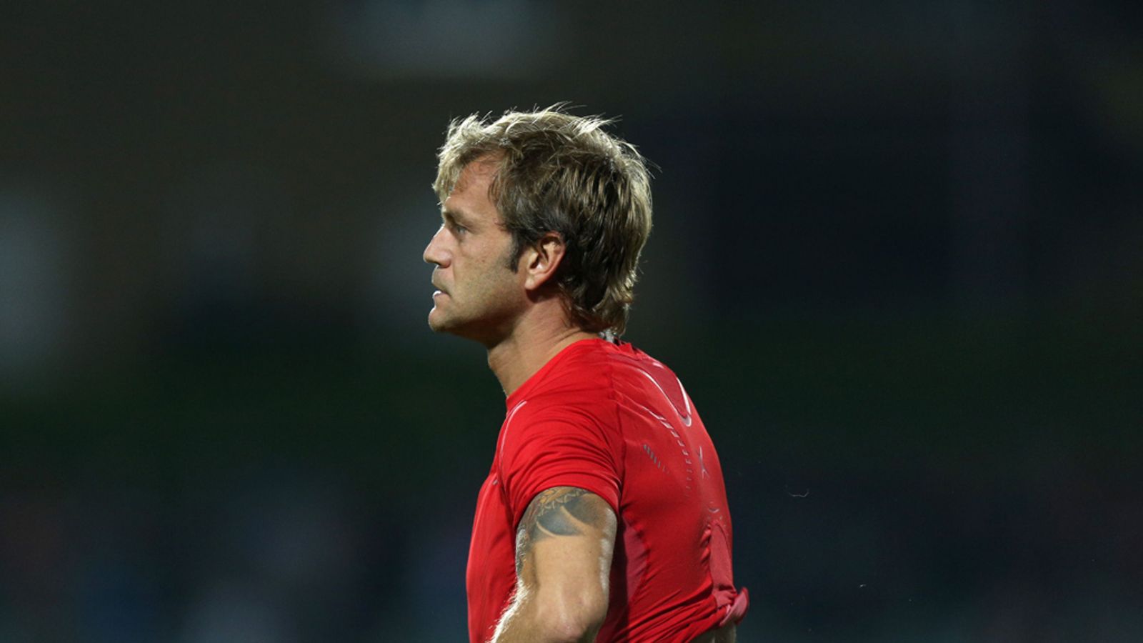 Champions League: Olympiakos goalkeeper Roy Carroll warns Manchester ...