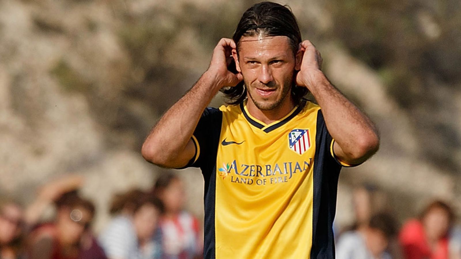 Transfer news: Defender Martin Demichelis signs for Manchester City ...