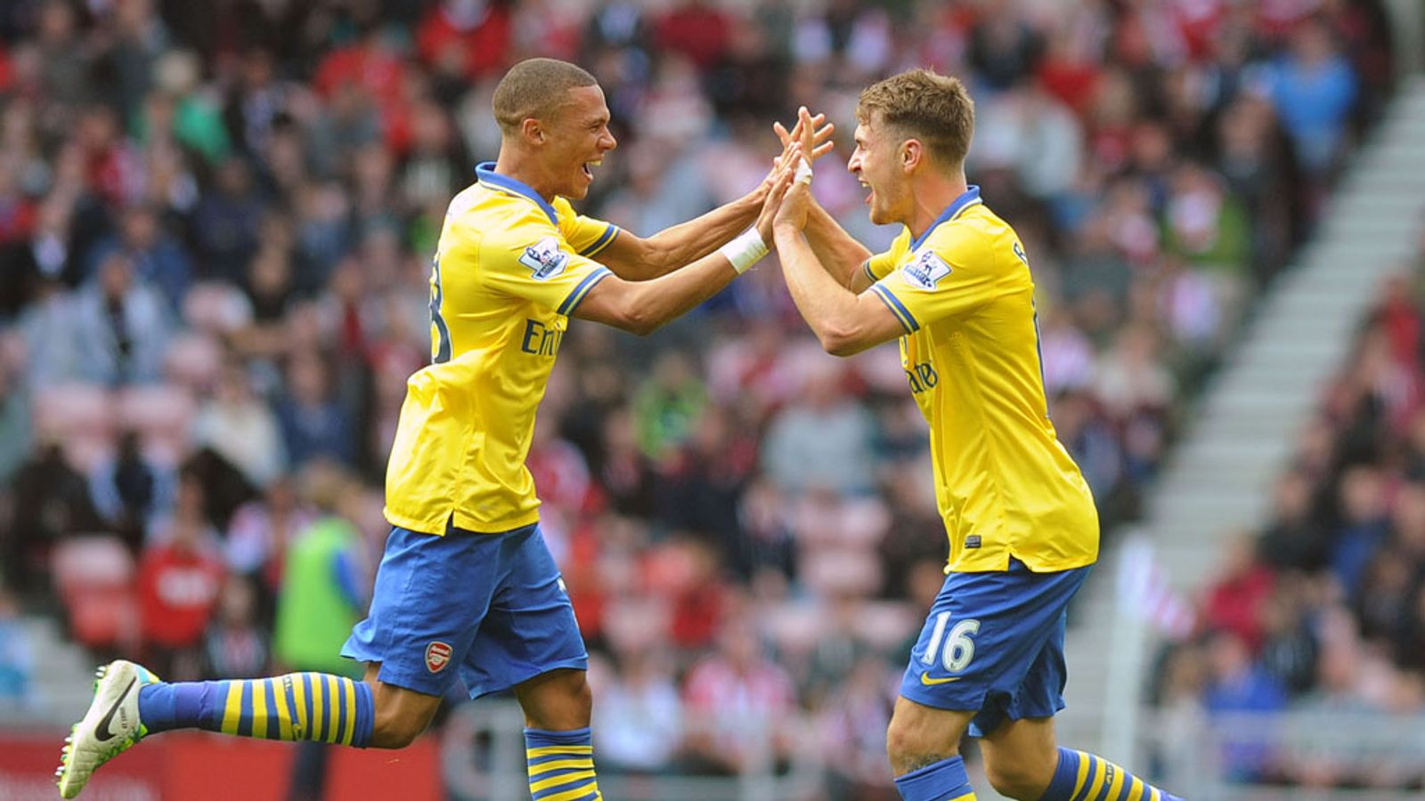 Arsenal defenders are the unsung heroes, says Jamie Carragher ...