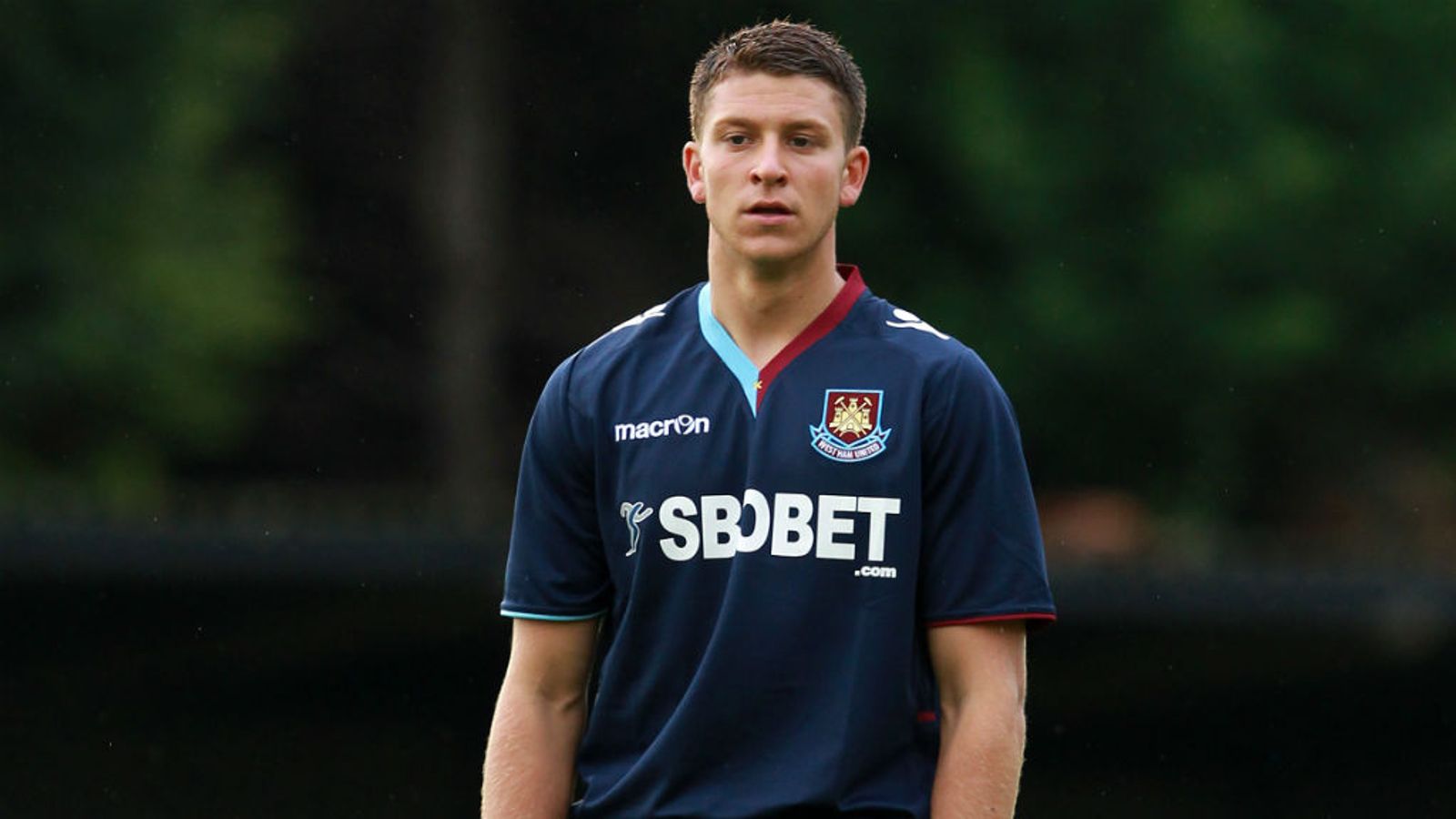 Moncur pens Colchester deal | Football News | Sky Sports