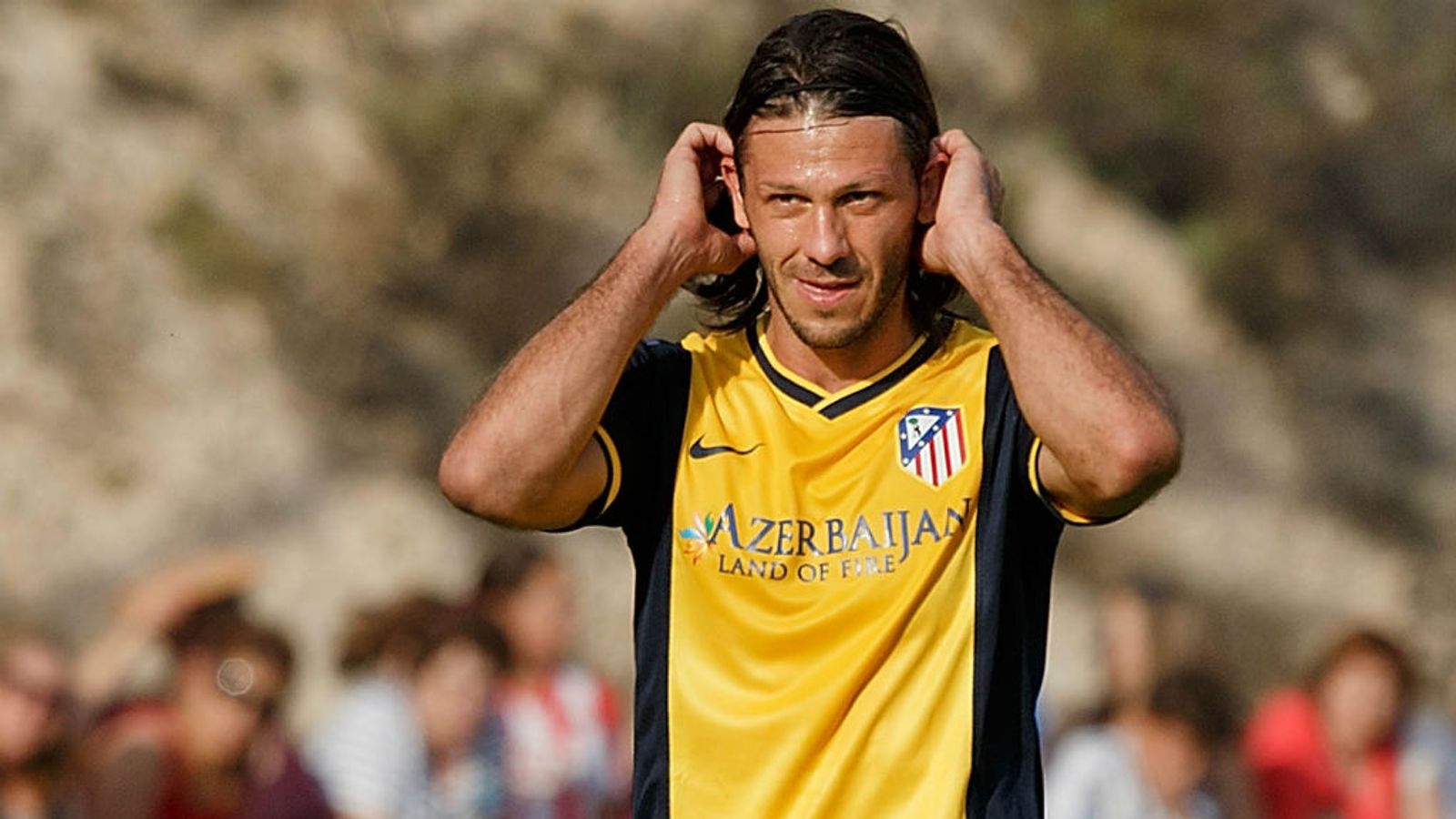 Manchester City defender Martin Demichelis eyes debut at West Ham ...