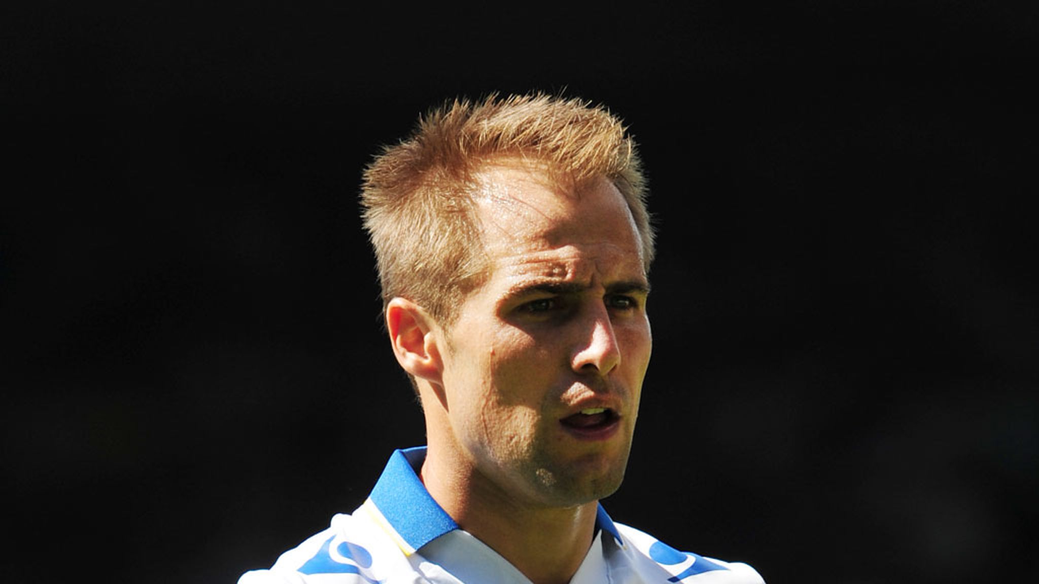 Championship: Luke Varney joins Blackburn after his release by Leeds ...