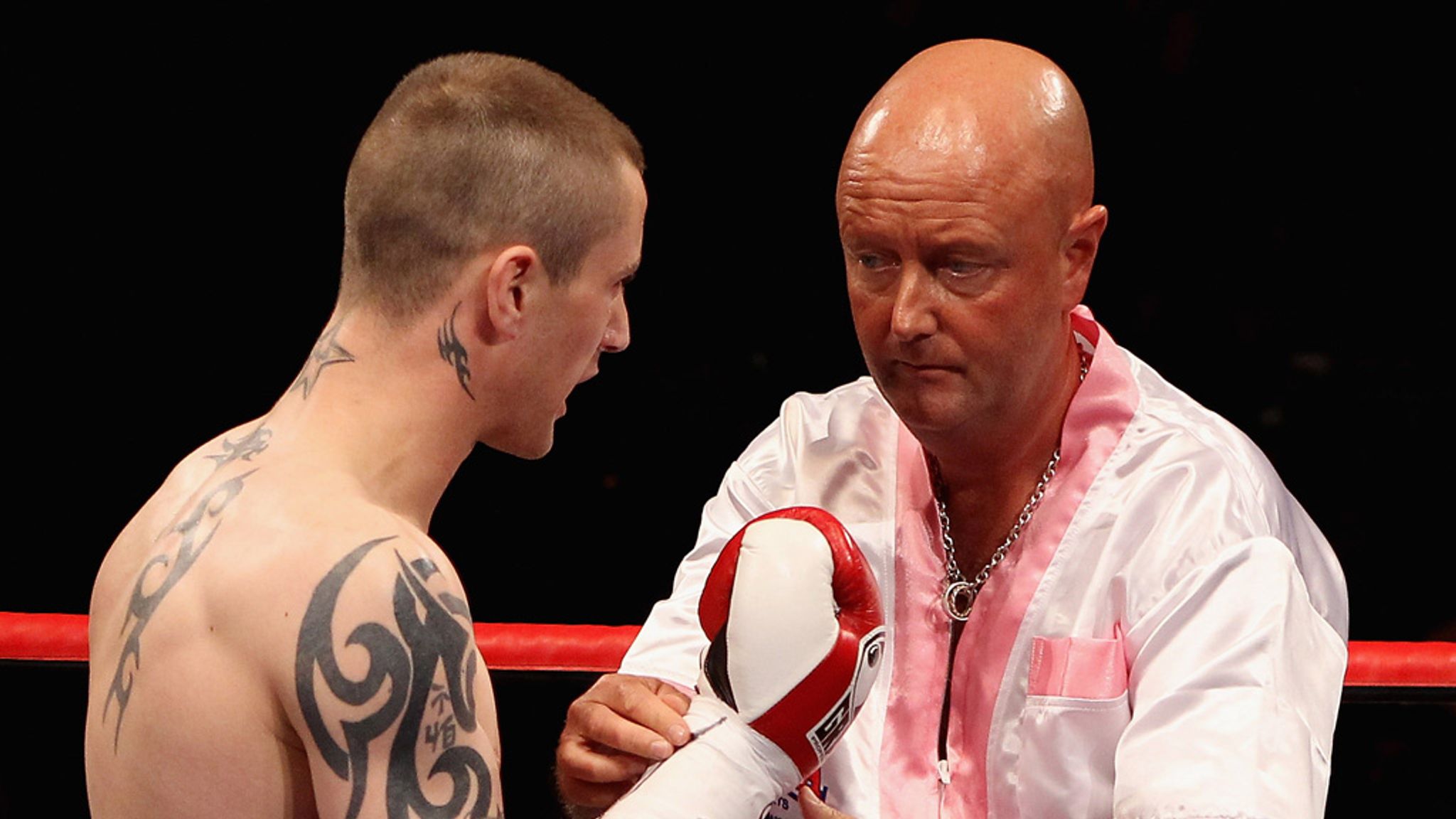 Boxing community unites to pay tribute to Dean Powell | Boxing News ...