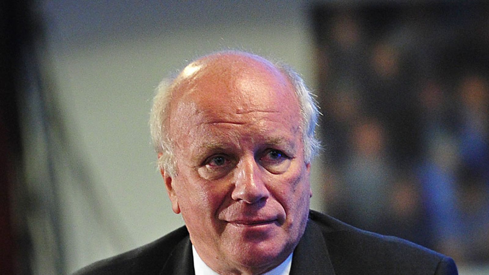 Greg Dyke to present FA Commission findings from Wembley Stadium on ...