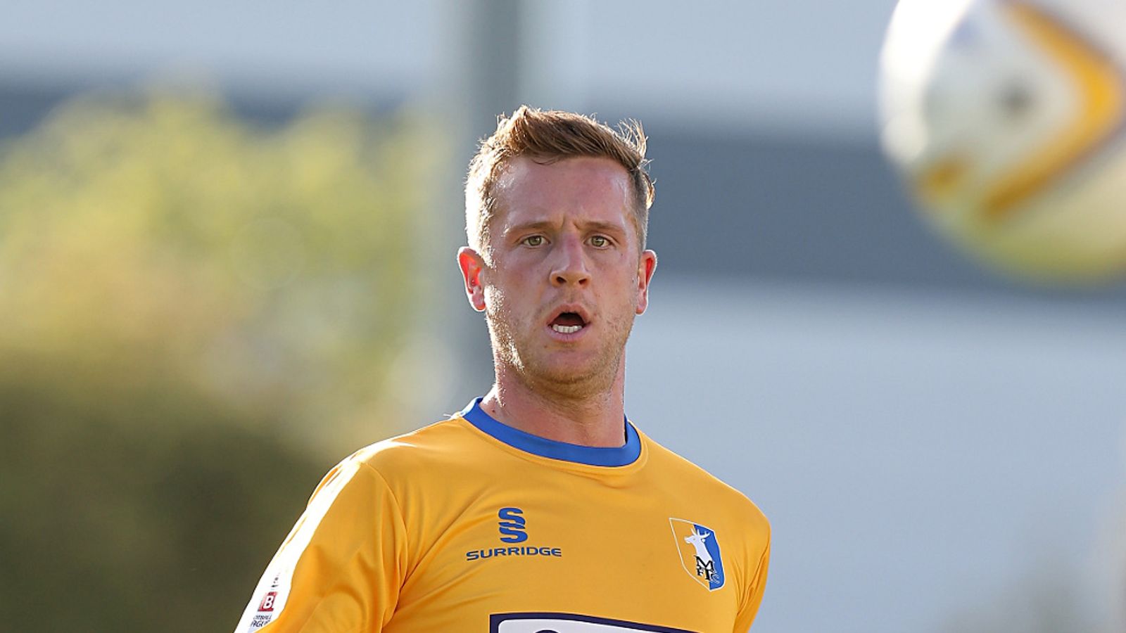 Mansfield v Morecambe preview | Football News | Sky Sports