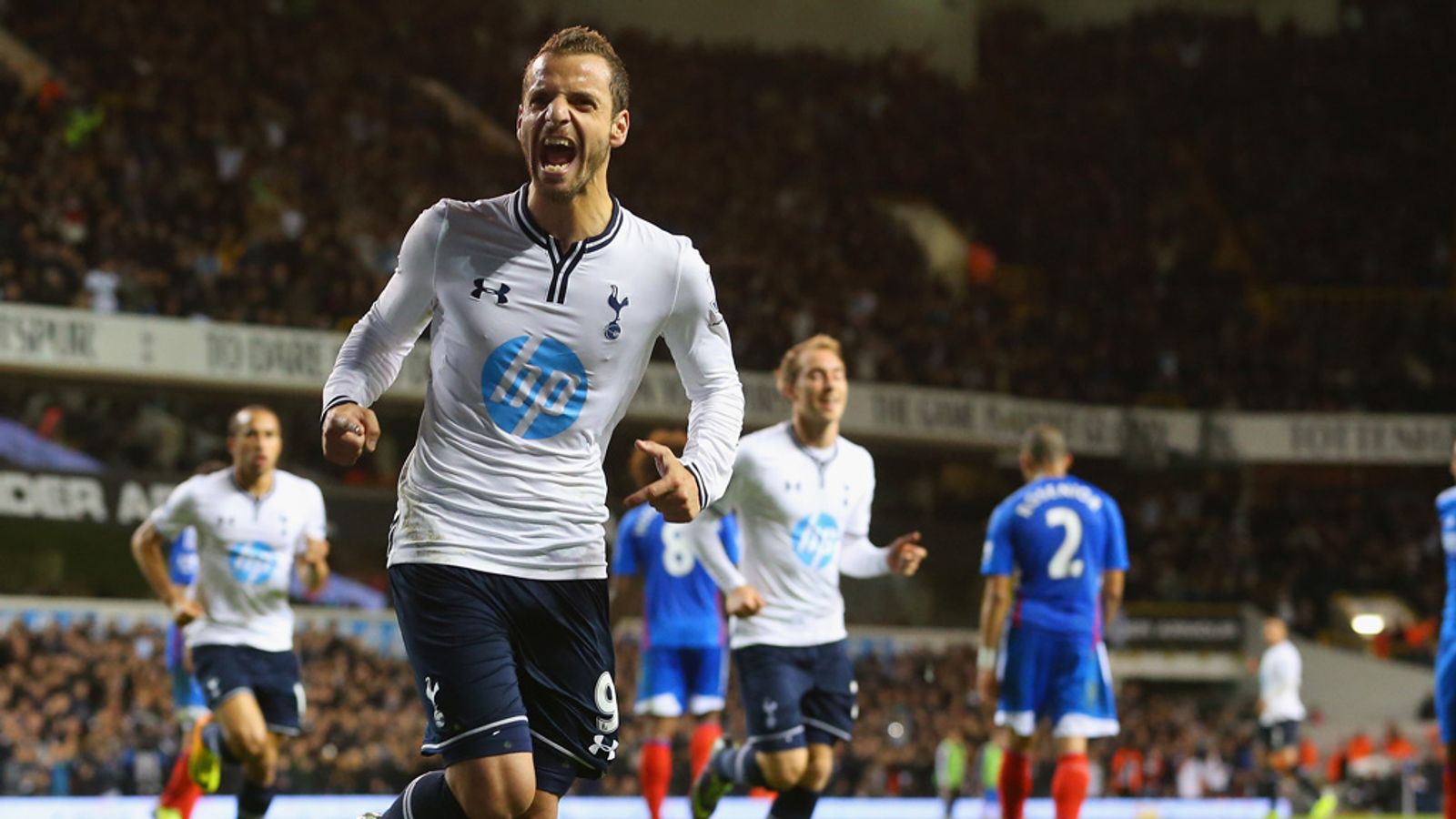 Premier League: Tottenham edge past resilient Hull thanks to Roberto ...