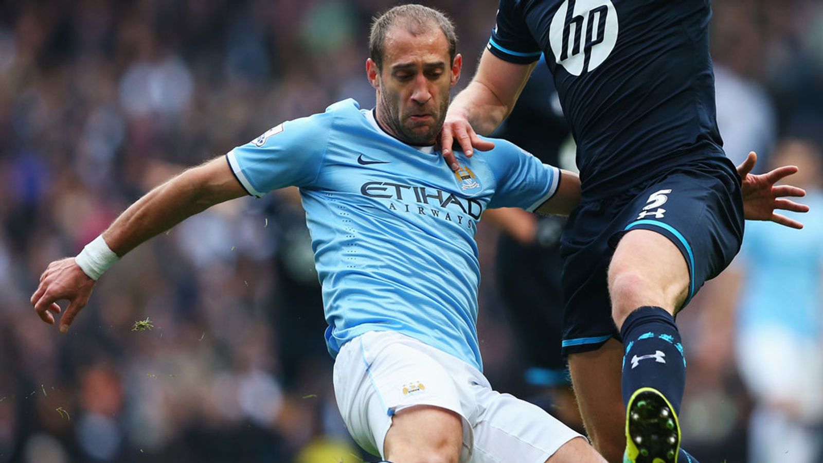 Pablo Zabaleta says Manchester City must start replicating home form on ...