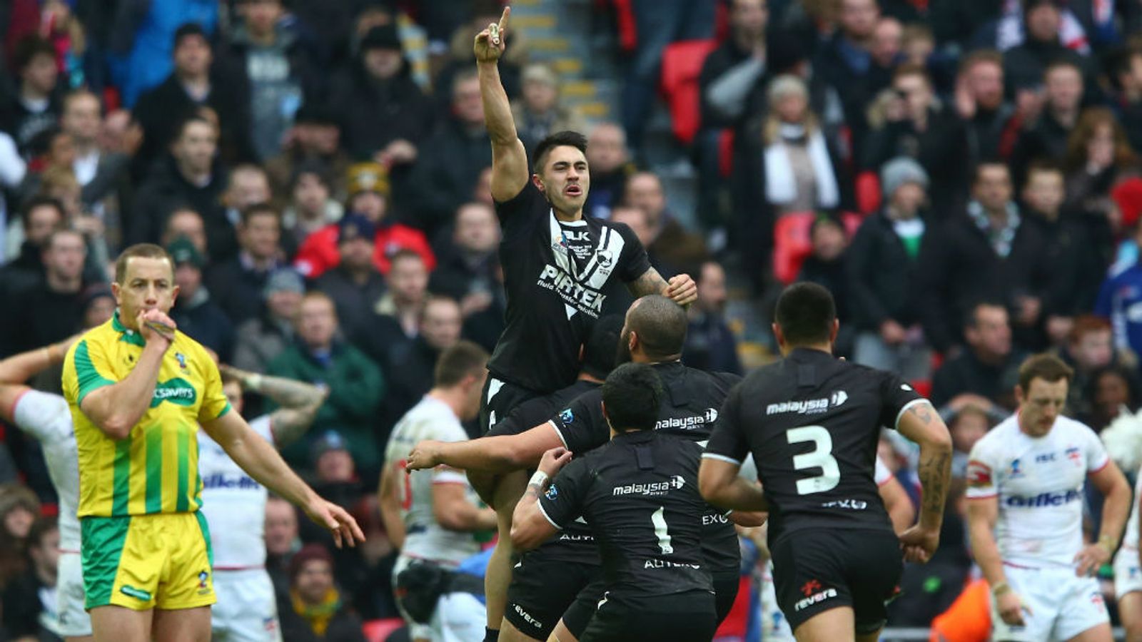 Rugby League World Cup: Shaun Johnson relieved after New Zealand beat ...
