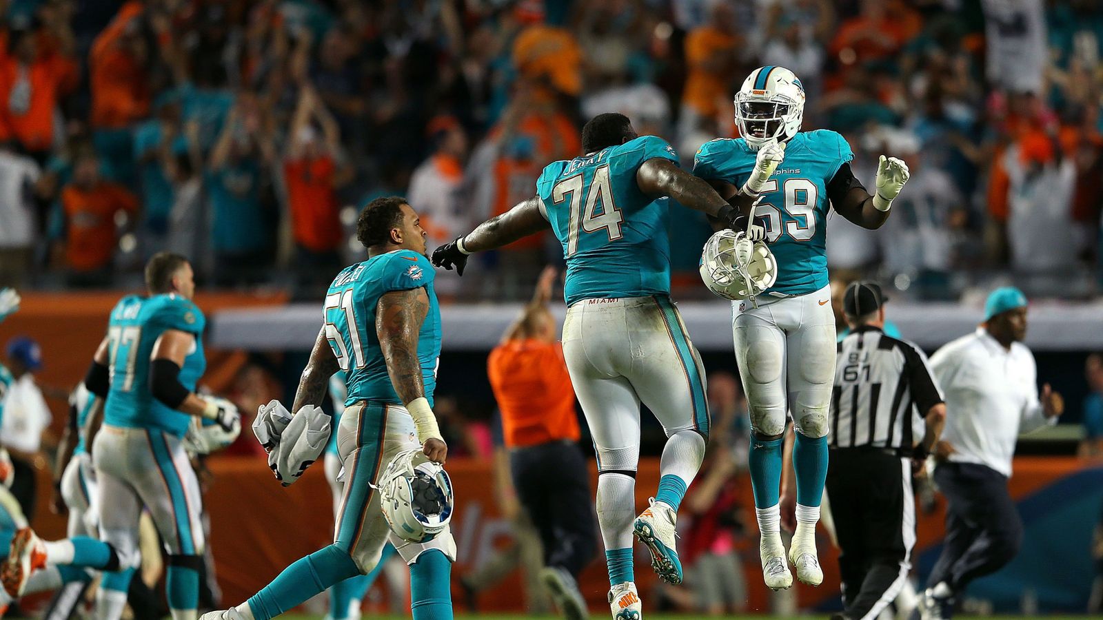 NFL: Cameron Wake sacks Andy Dalton to claim win for Miami Dolphins ...