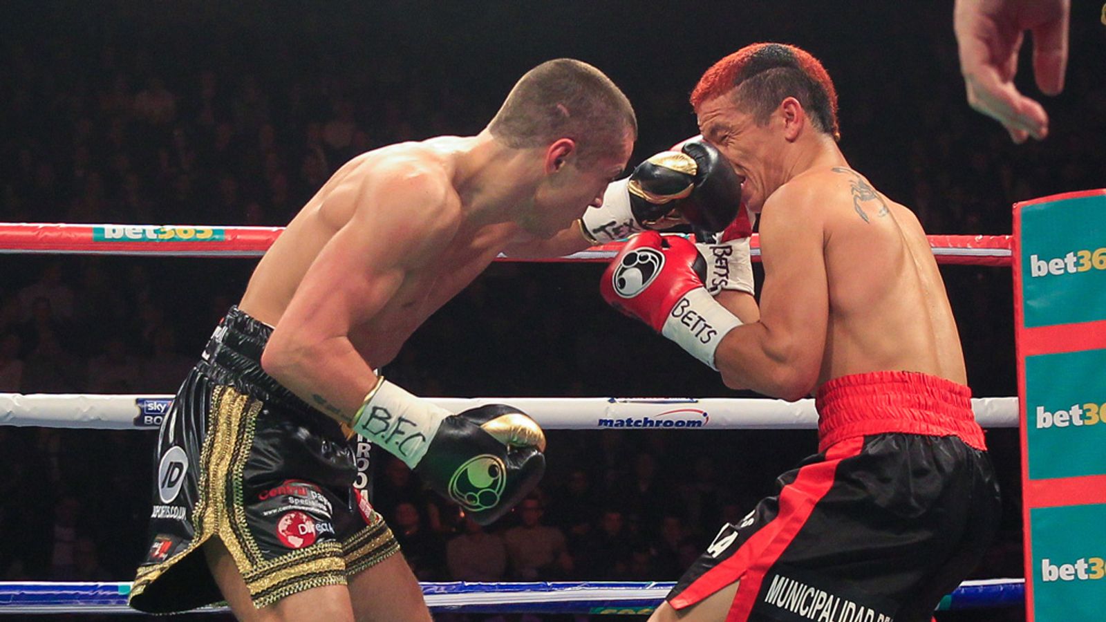 Scott Quigg retains WBA title with devastating knockout win over Diego ...
