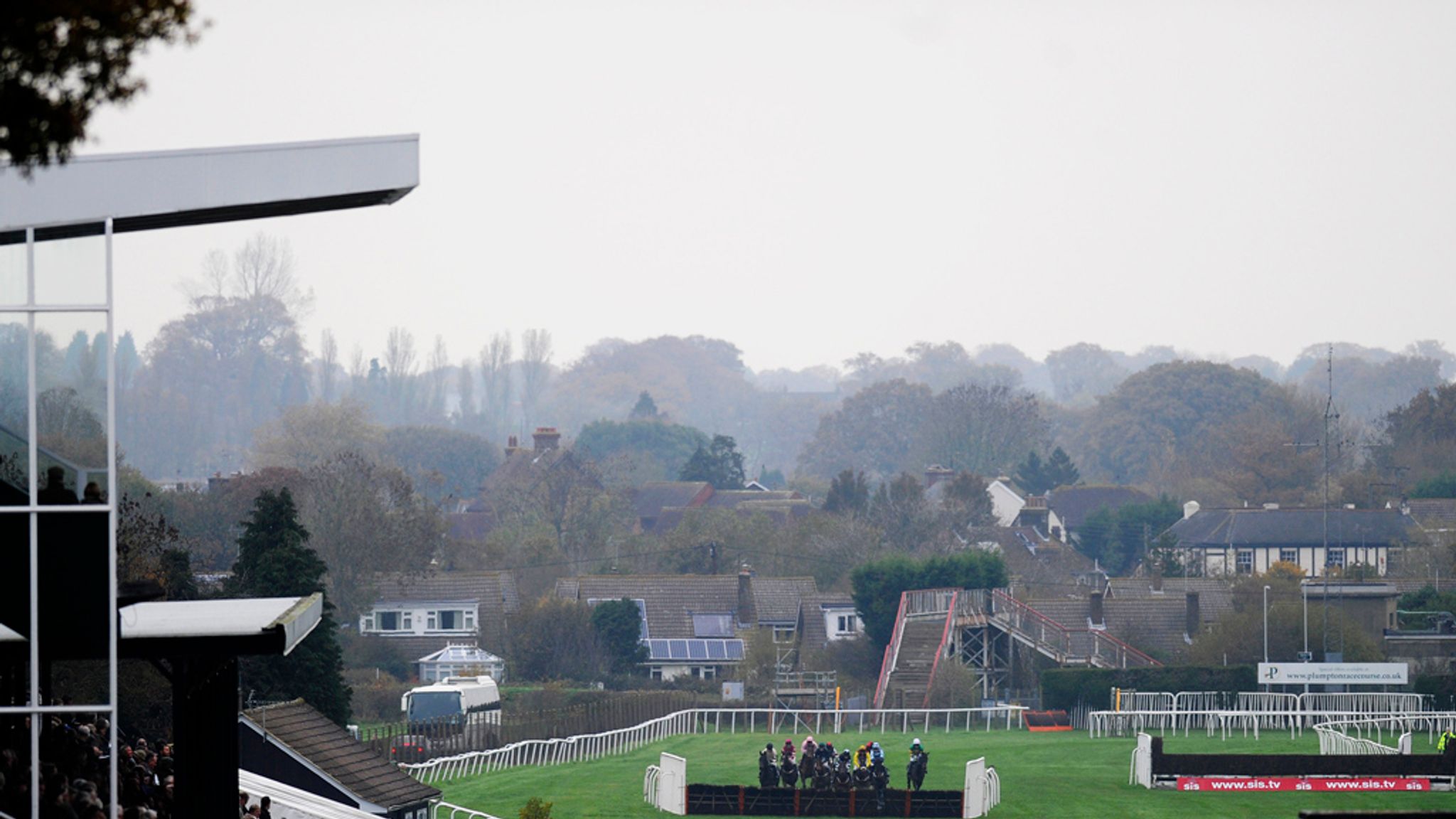 Plumpton set to race on Sunday following dry night | Racing News | Sky ...