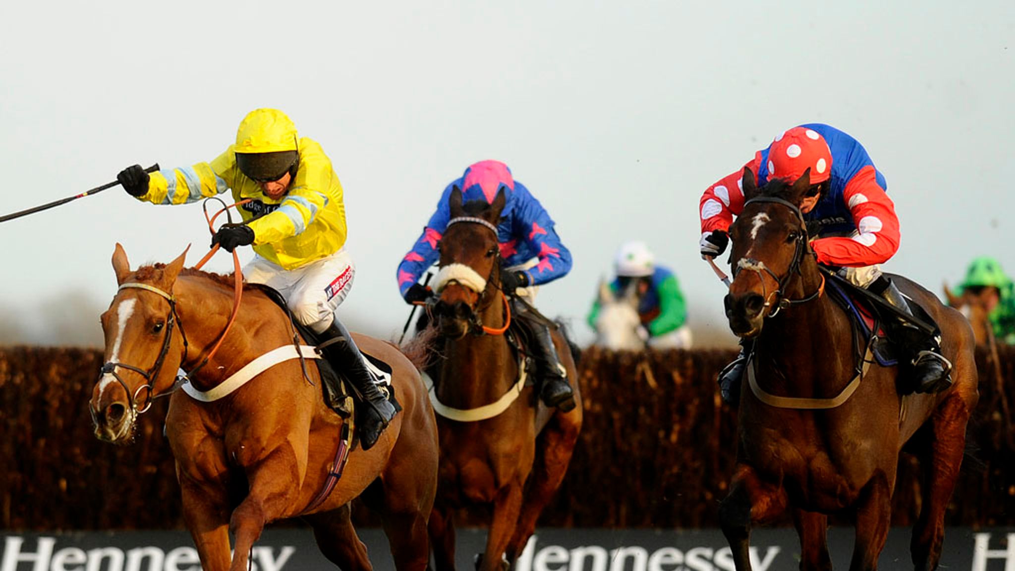 Chat live with star Racing UK analyst Graham Cunningham | Racing News ...