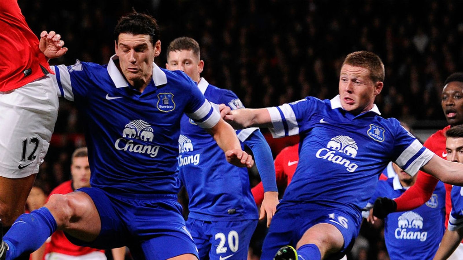 Premier League: Everton boss Roberto Martinez salutes midfield pairing ...