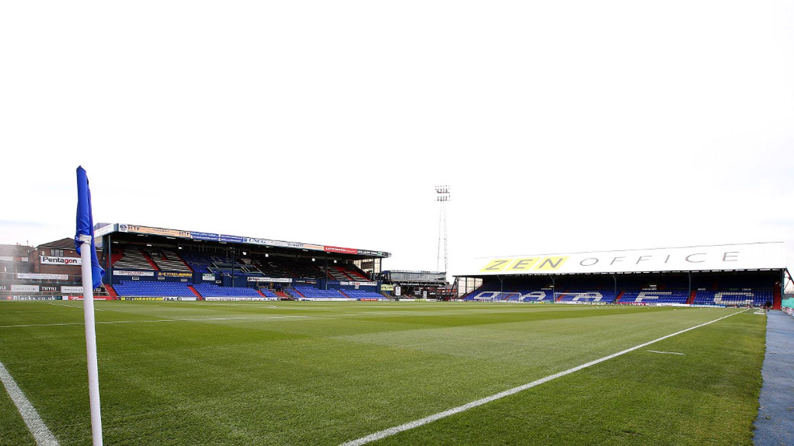 Oldham match off after snow covers pitch | Football News | Sky Sports