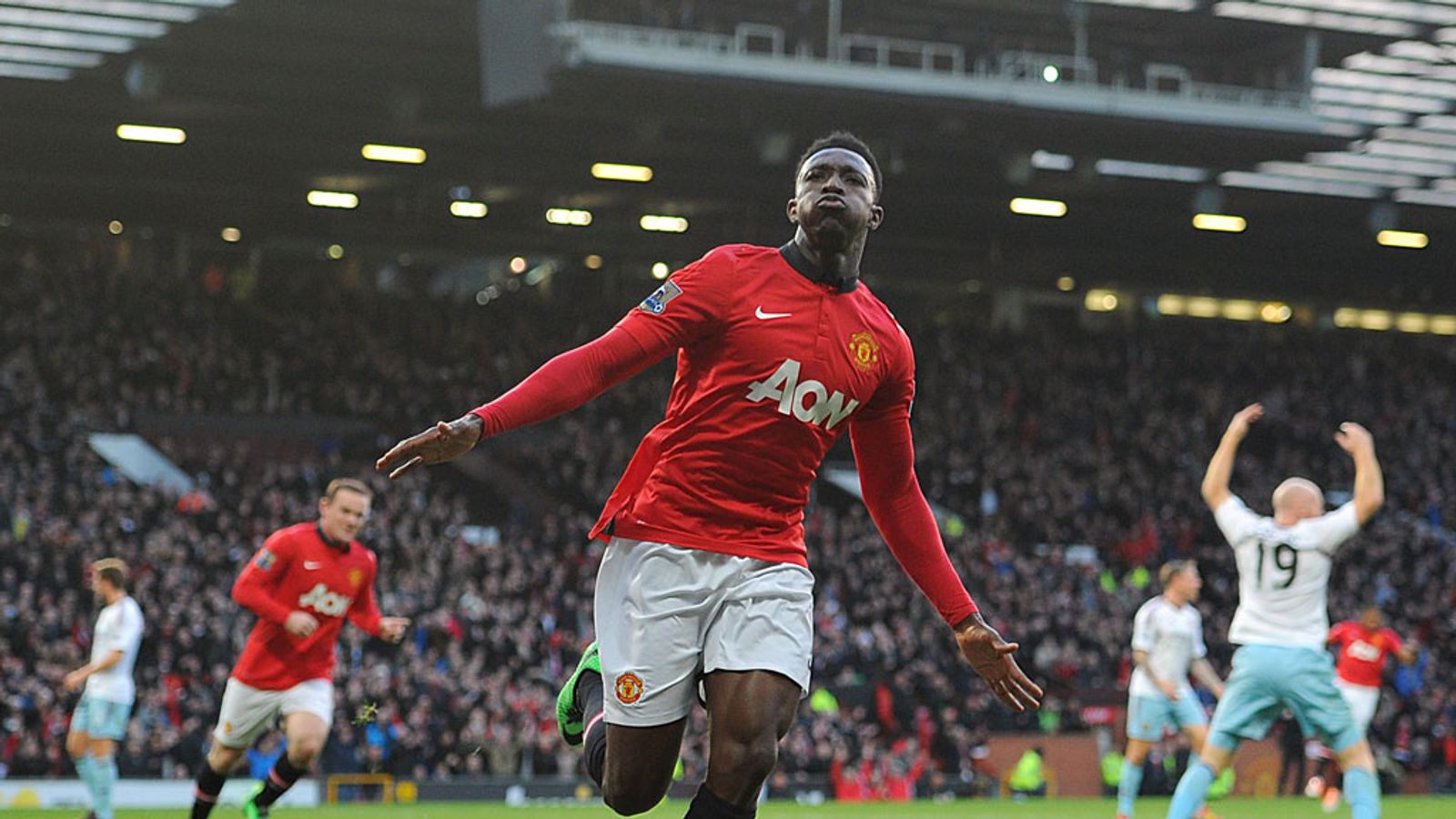 Danny Welbeck set 20-goal target by Manchester United boss David Moyes ...