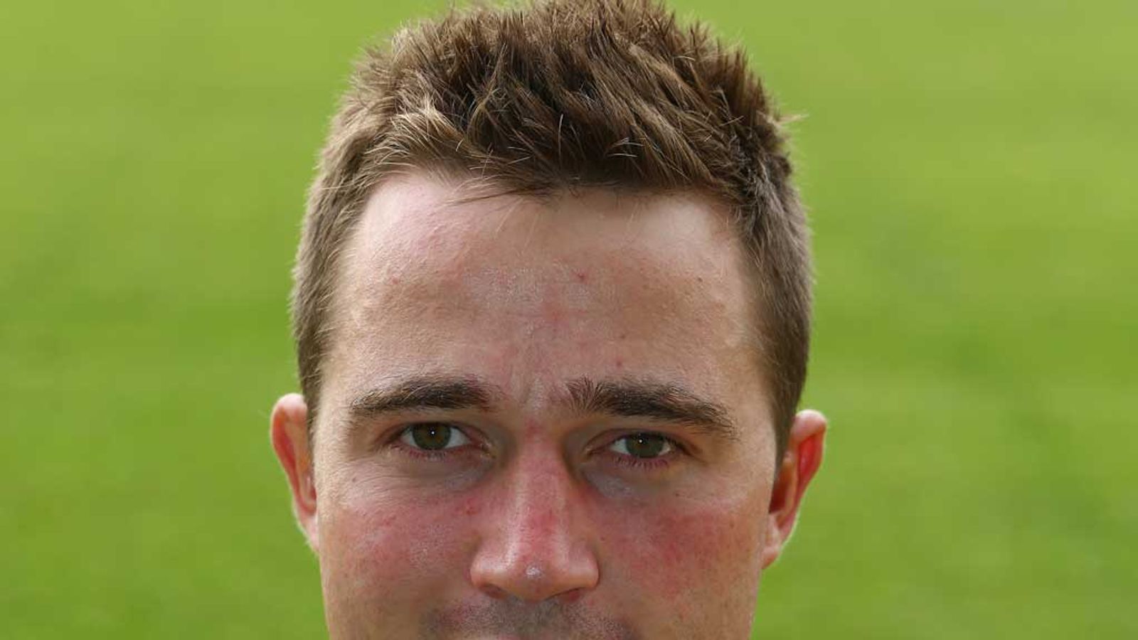 Worcester centre Alex Grove has signed a new contract at Sixways ...