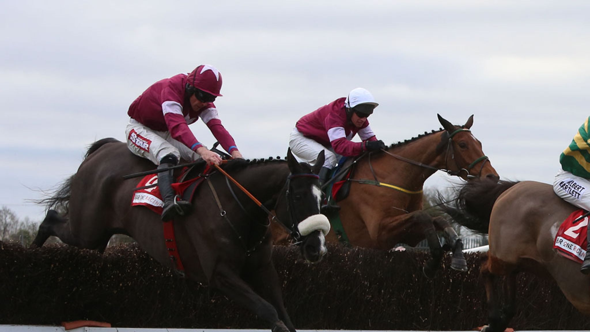 Champagne Fever and Don Cossack are the headline acts | Racing News ...