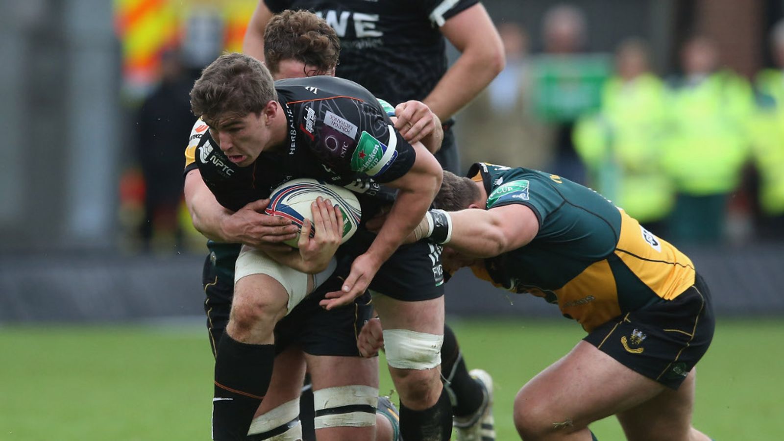 Newport Gwent Dragons sign Ospreys flanker Sam Lewis | Rugby Union News ...