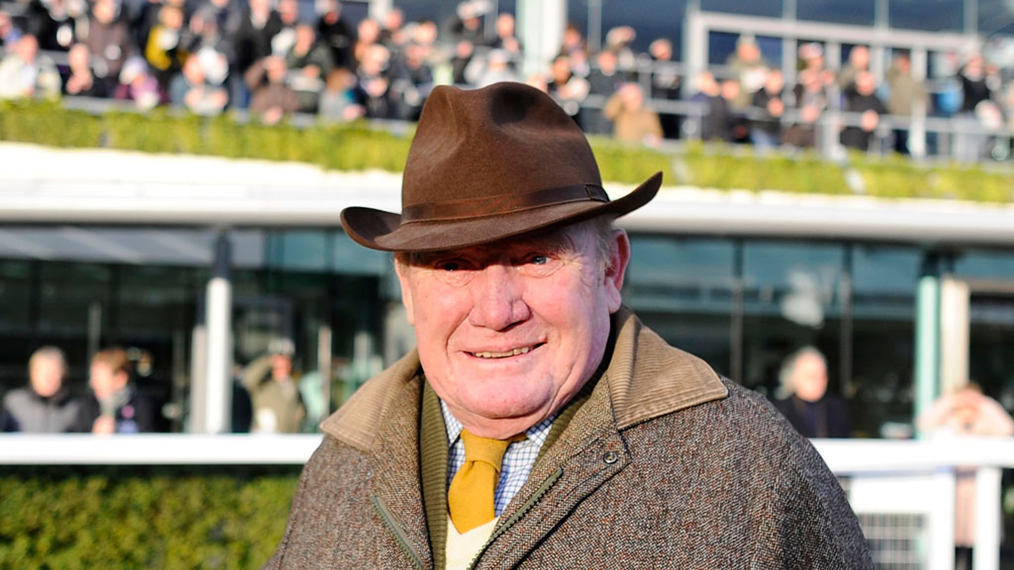 Cheltenham Racecourse honour Terry Biddlecombe | Racing News | Sky Sports