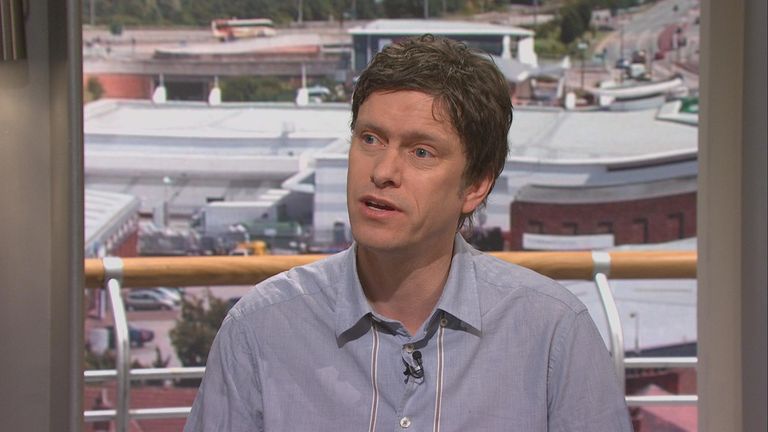 Sunday Supplement: The Sun's Charlie Wyett says Wayne Rooney has signed ...