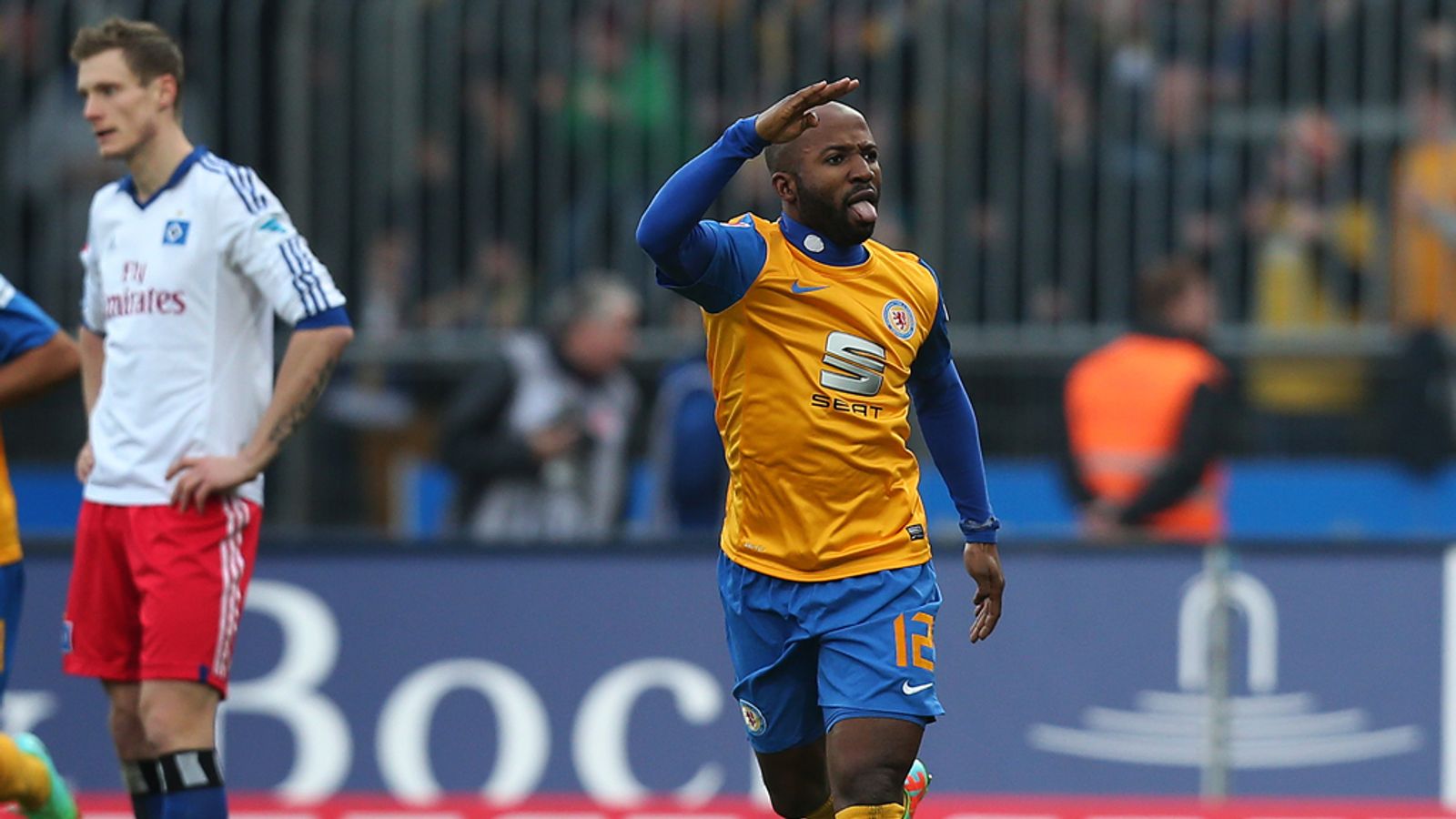 Kumbela hat-trick downs Hamburg | Football News | Sky Sports