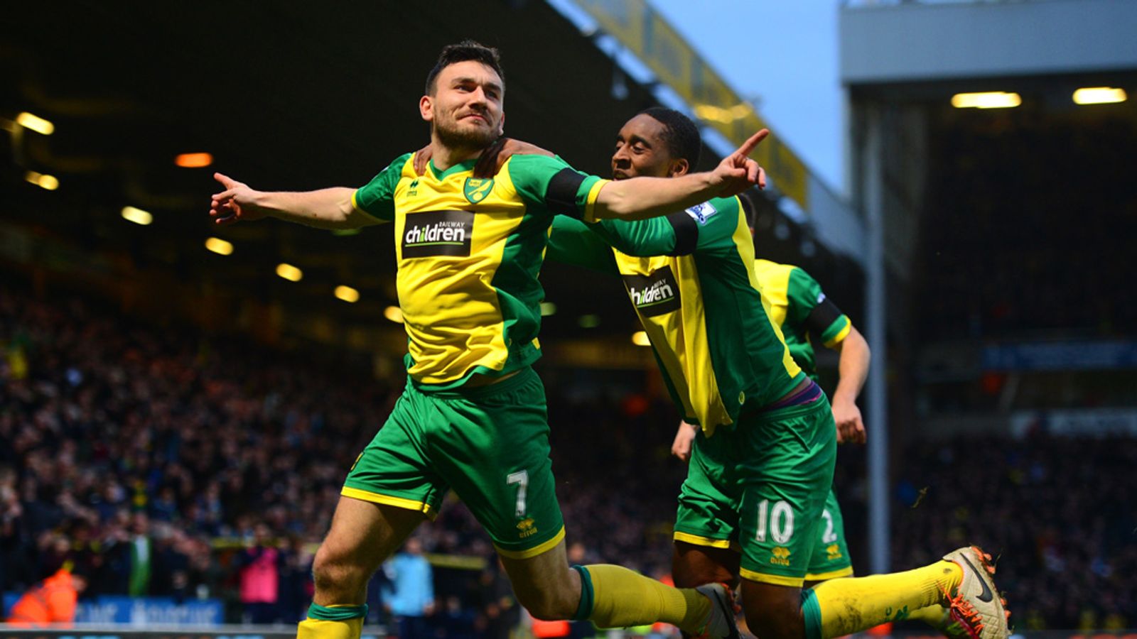 Transfer news: Four Premier League clubs in hunt for Robert Snodgrass ...