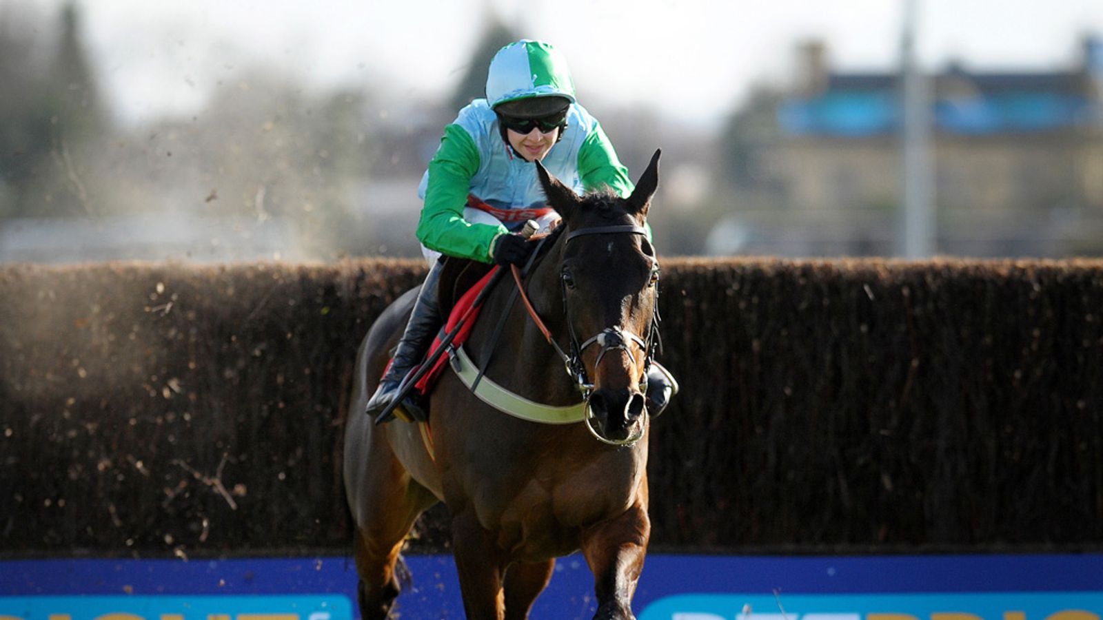 Jamie Snowden eyes Cheltenham Paddy Power Gold Cup win with Present ...