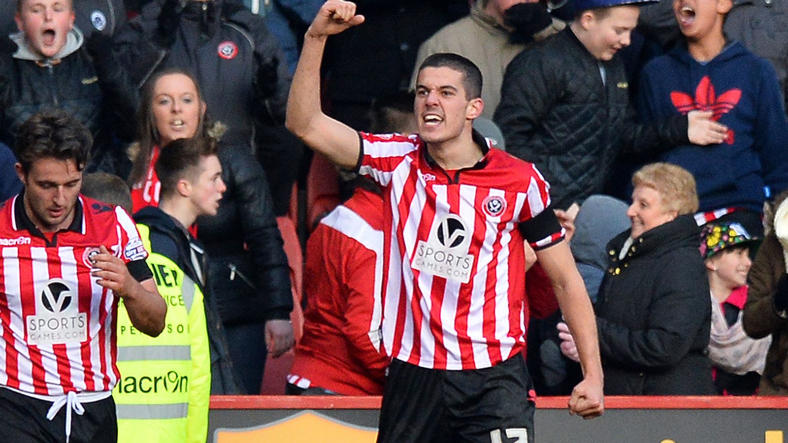 Transfer news: Huddersfield complete deal for Liverpool midfielder ...