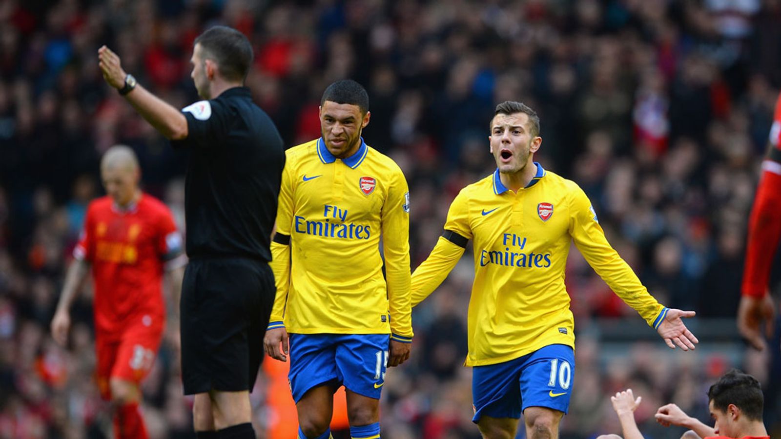 Premier League: Alex Oxlade-Chamberlain rallies beaten Arsenal after ...
