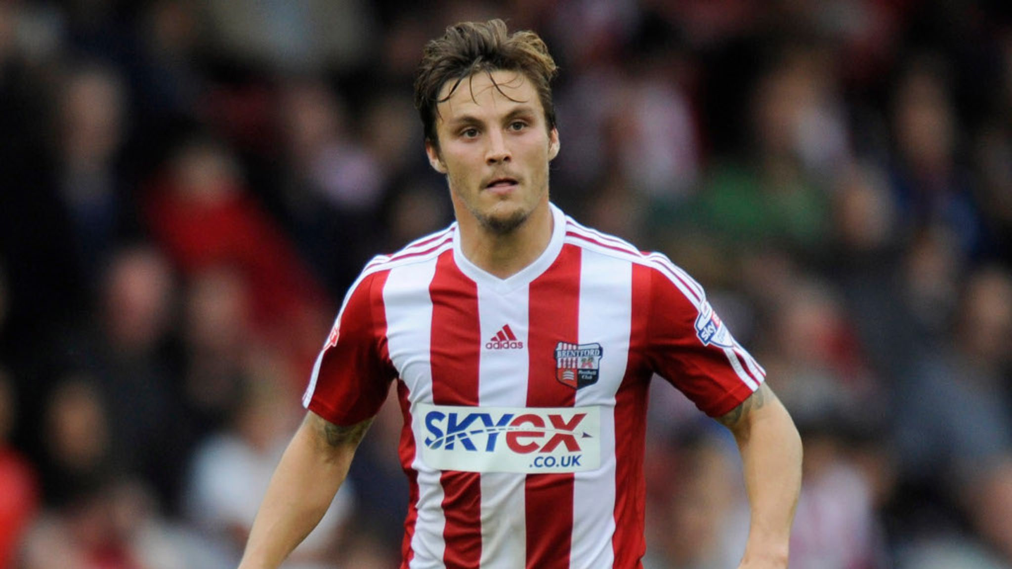 Wycombe sign Brentford midfielder Sam Saunders on free transfer ...