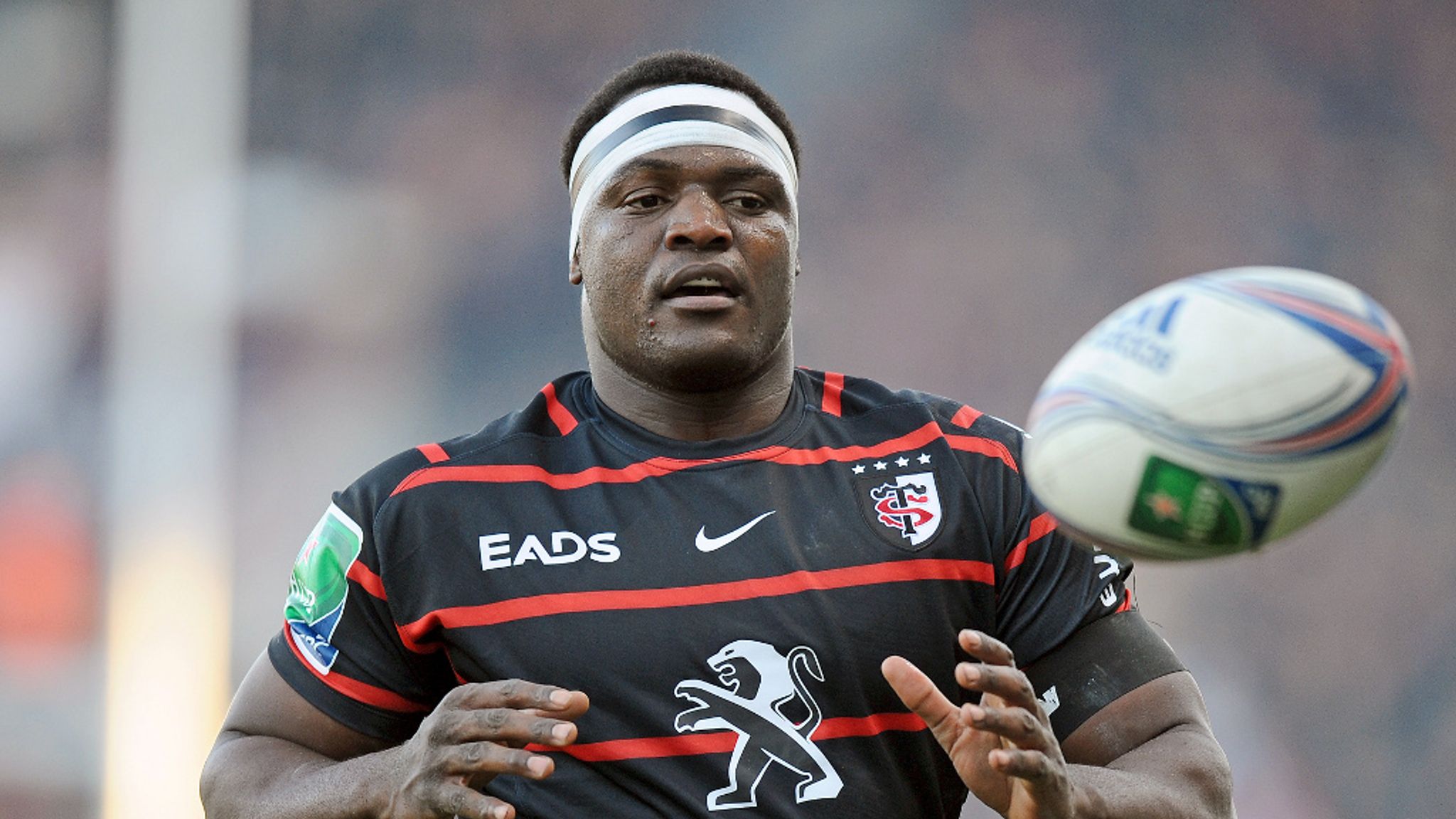 Chiliboy Ralepelle out for rest of season with serious knee injury ...