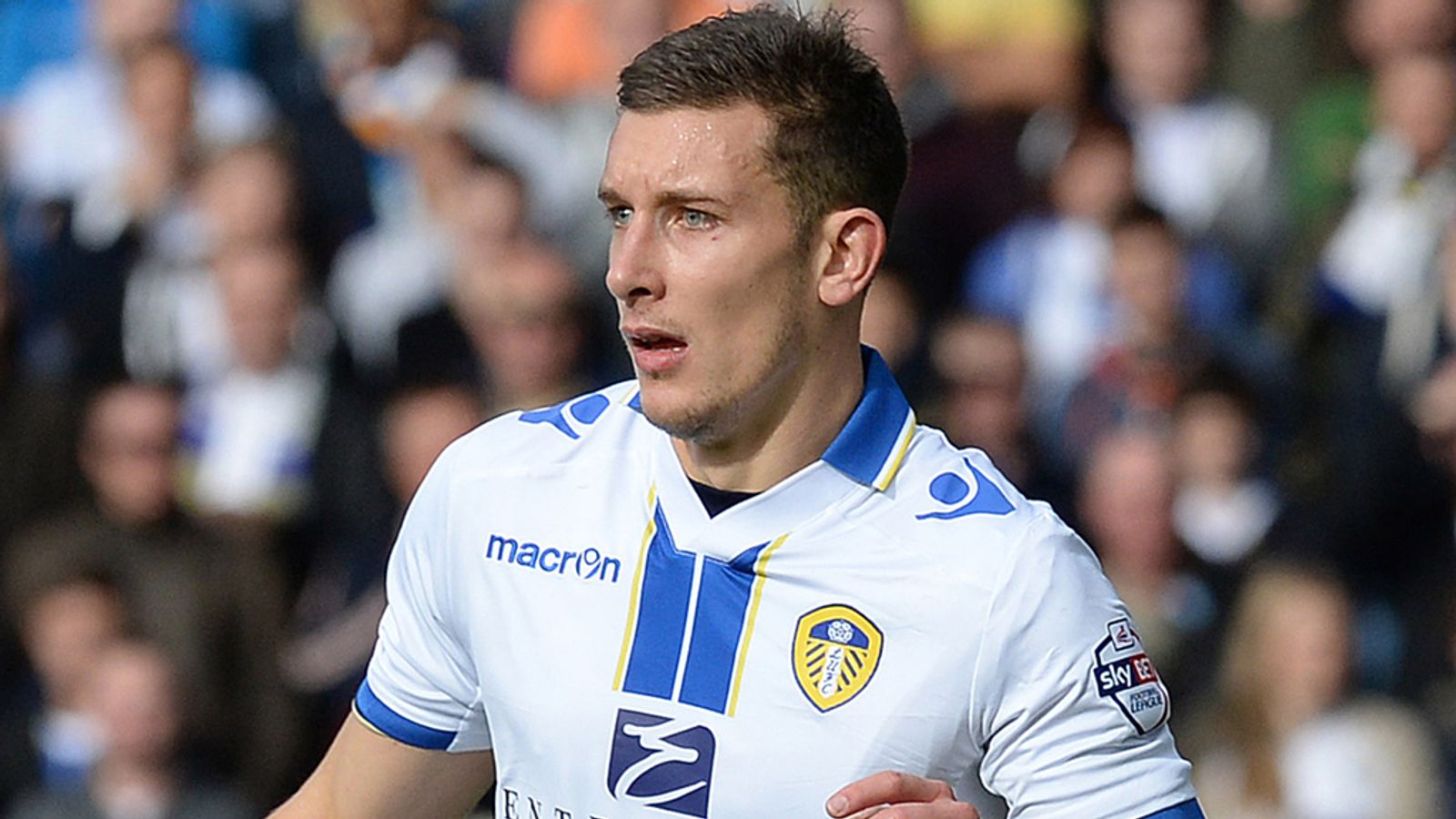 Transfer news: Sheffield United aim to lure Jason Pearce from Leeds ...