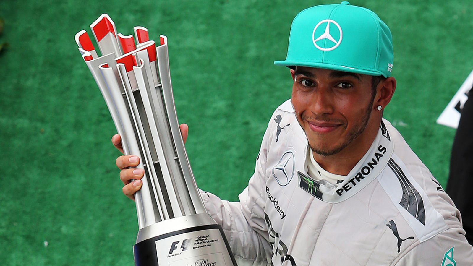 2014 Malaysia GP: Lewis Hamilton's frontrunning masterclass thrashes ...