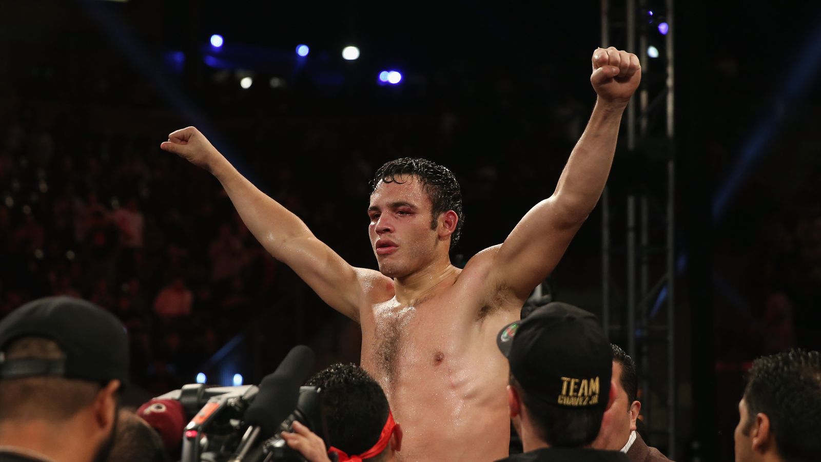 Julio Cesar Chavez Jr wins clinical victory over Bryan Vera in rematch ...