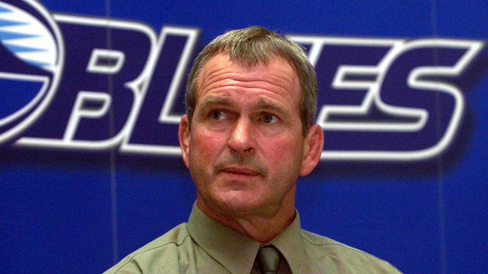 Former New Zealand captain Frank Oliver has died at the age of 65 ...