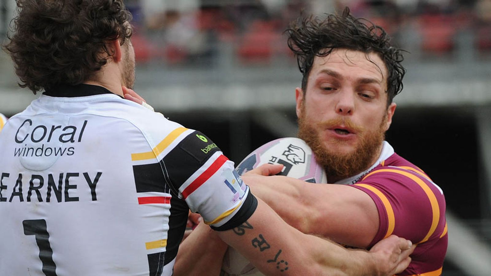 Super League: Scott Grix agrees new deal with the Huddersfield Giants ...