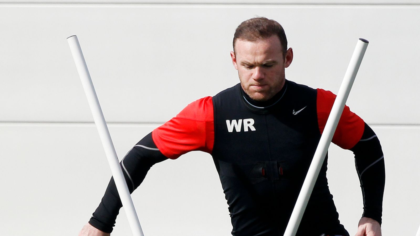 Champions League: Wayne Rooney trains ahead of Bayern Munich clash ...
