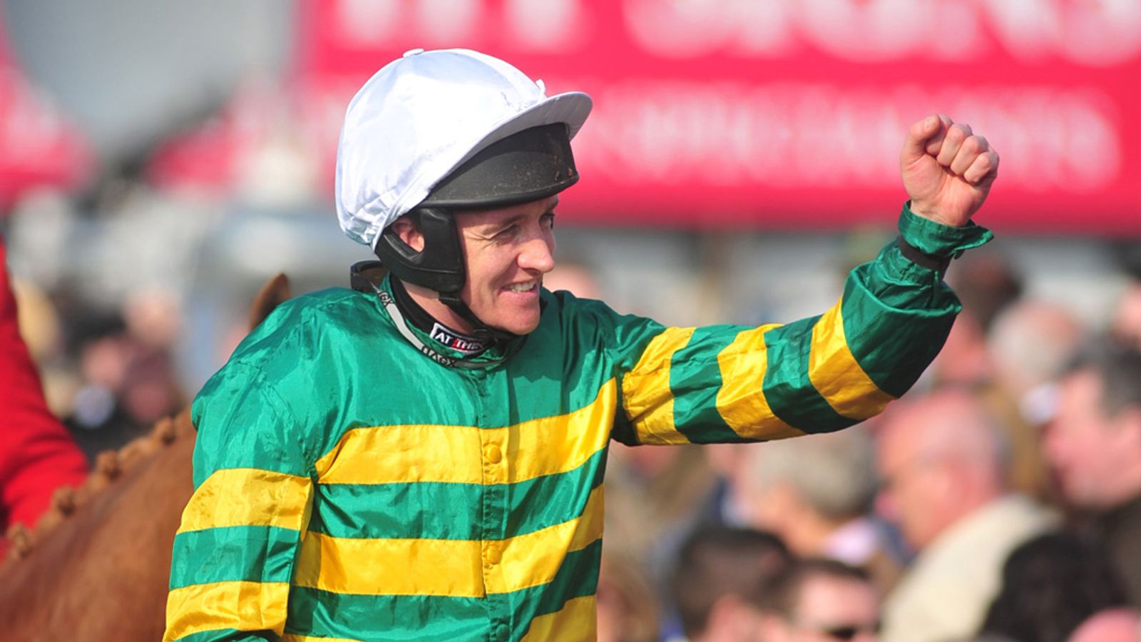 Chat live with star Racing UK and Channel 4 analyst Graham Cunningham ...