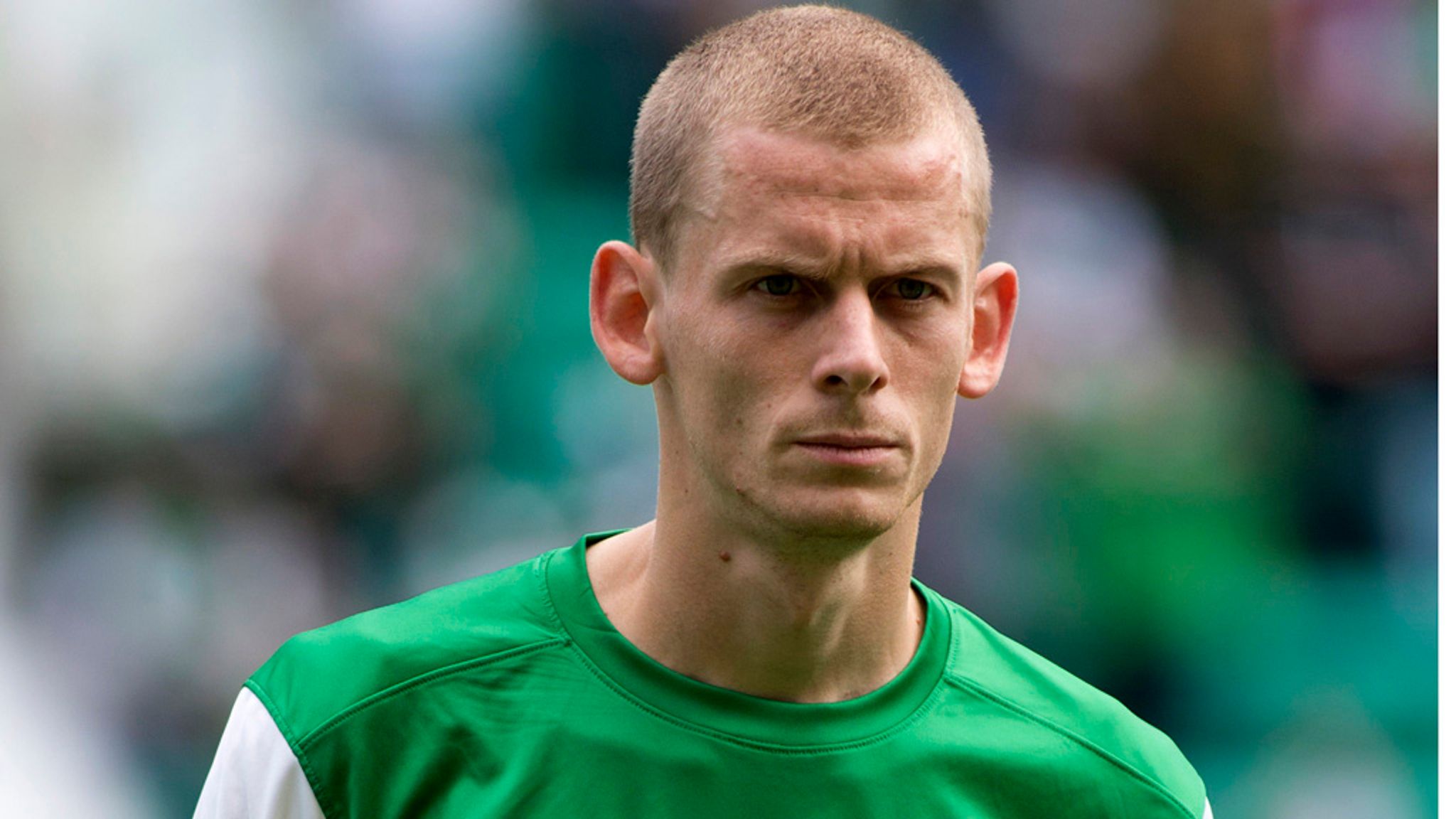 Hibernian midfielder Scott Robertson returns to full training ...