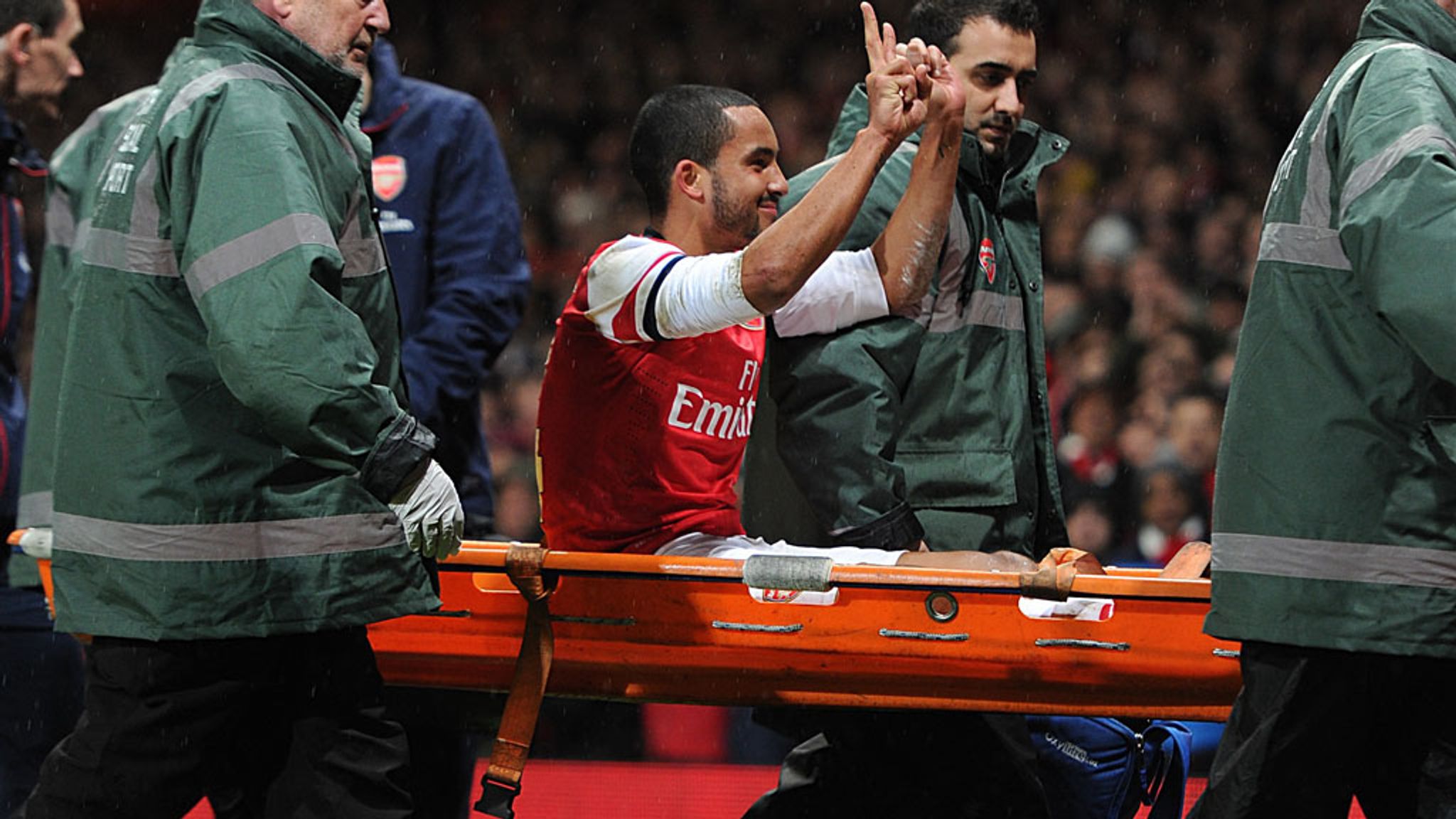 Arsenal's Theo Walcott targets return early next season and won't rush ...