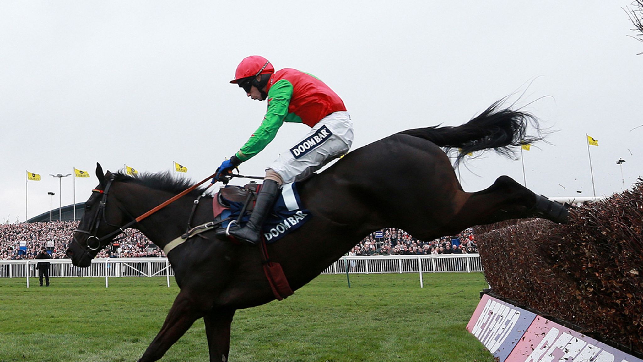 Chat live with star Racing UK and Channel 4 analyst Graham Cunningham ...