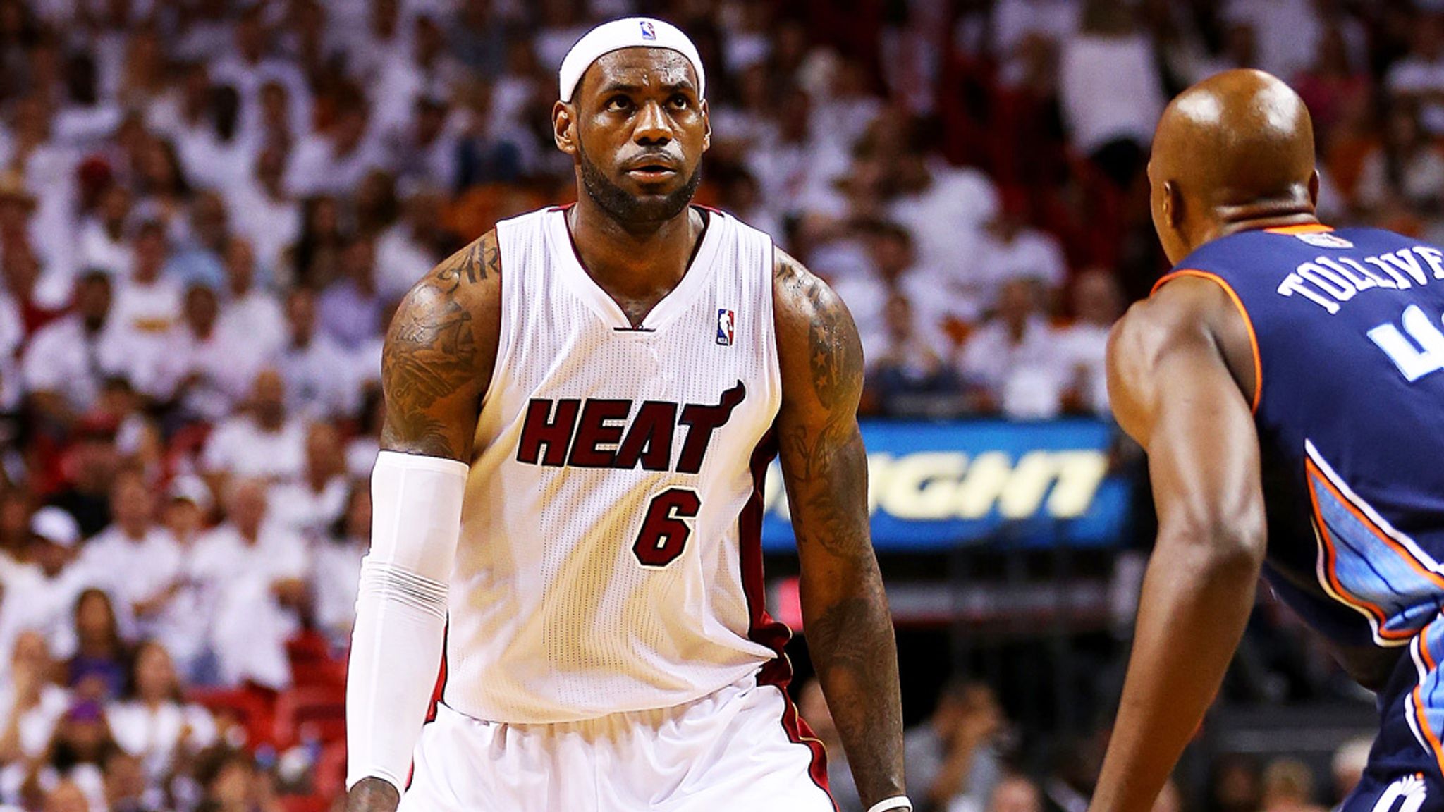 Dwyane Wade Und Lebron James Hintergrundbild 2024 LeBron James Dons