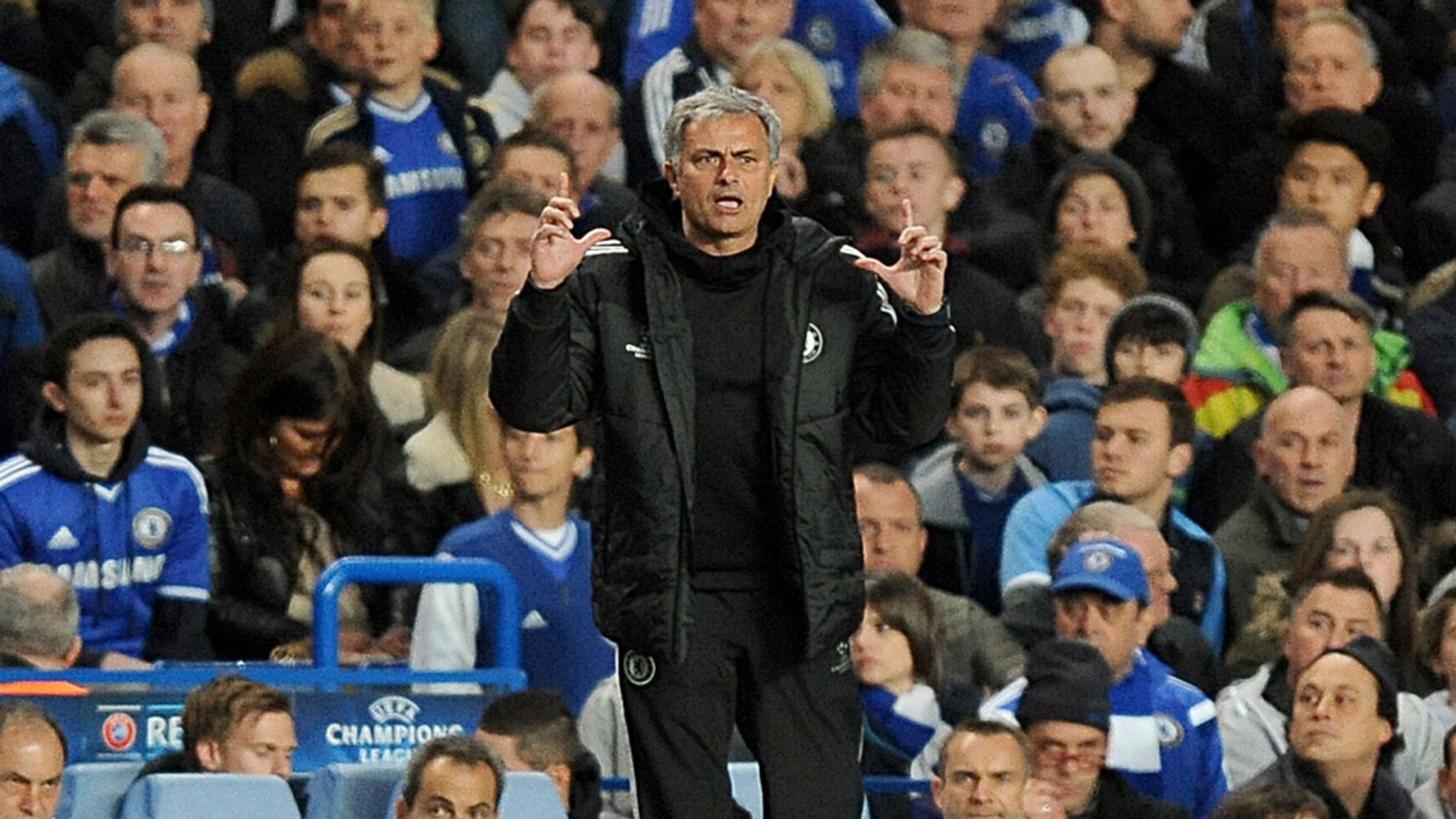 Premier League: Jose Mourinho expects tough test when Chelsea take on ...
