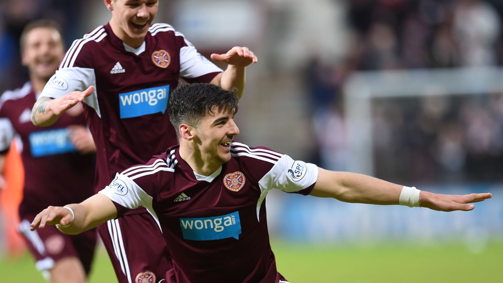 Scottish Championship: Callum Paterson signs new Hearts contract ...