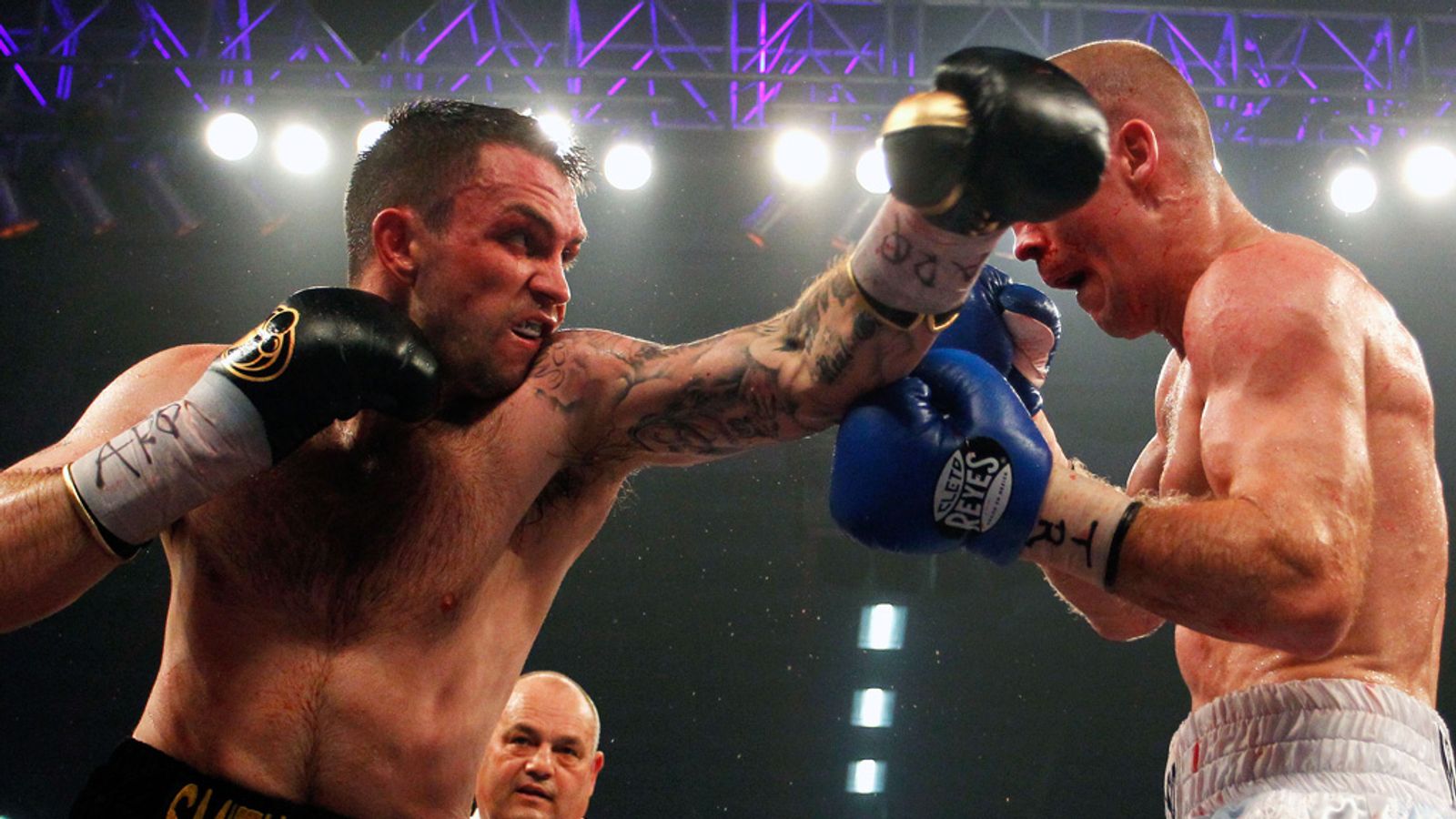 Paul Smith warms up against David Sarabia ahead of possible world title ...